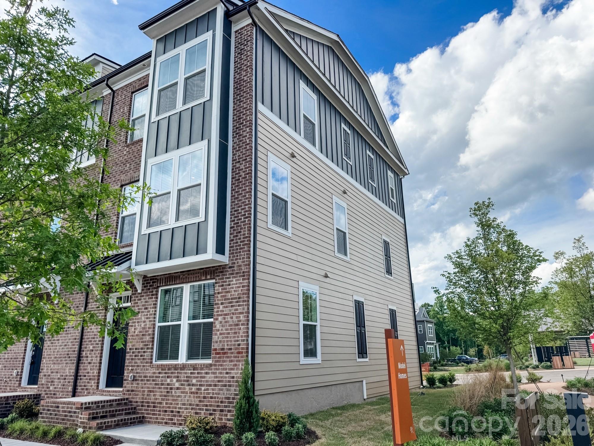 Home for sale at 7040 Westrow Avenue, Charlotte, NC — photo 1 of 36