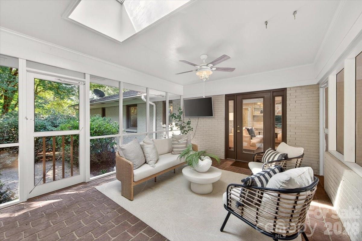 Photo 42 of 1128 Court Drive, Charlotte, NC