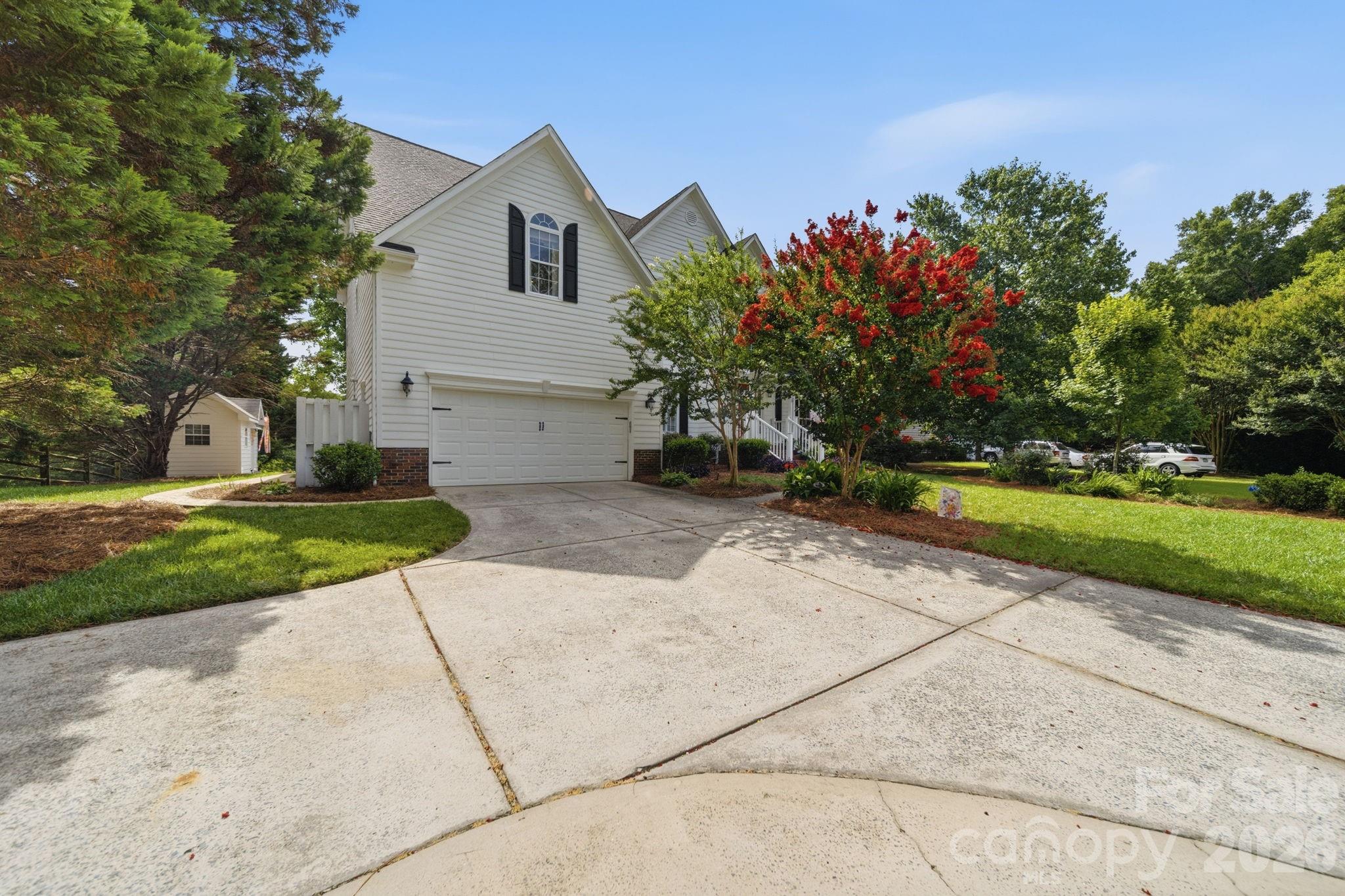 Photo 5 of 10203 Rougemont Lane, Charlotte, NC