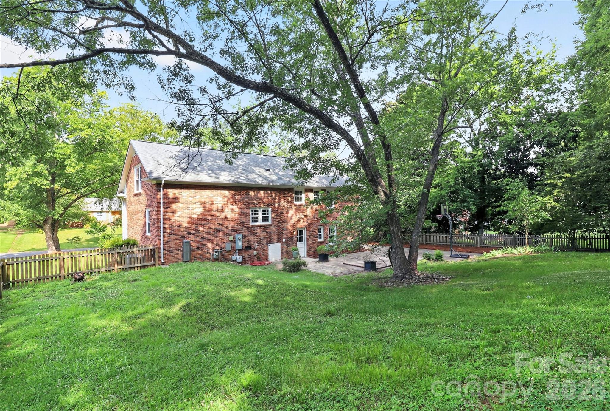 Photo 26 of 6725 Windyrush Road, Charlotte, NC