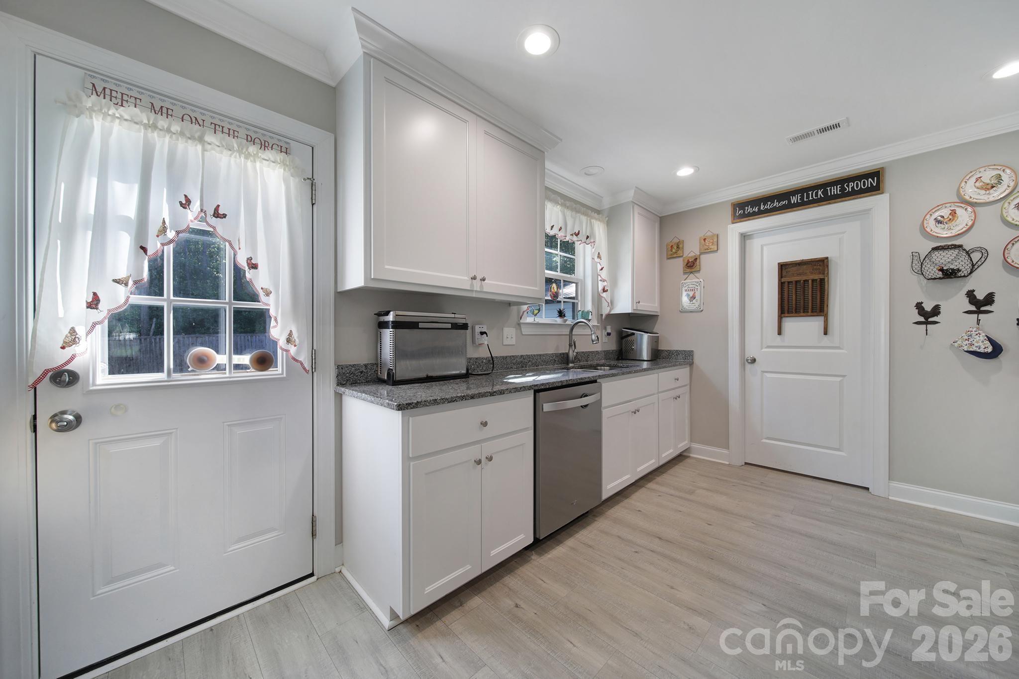 6724 Wylie Circle, Kershaw, SC - photo 11 of 29