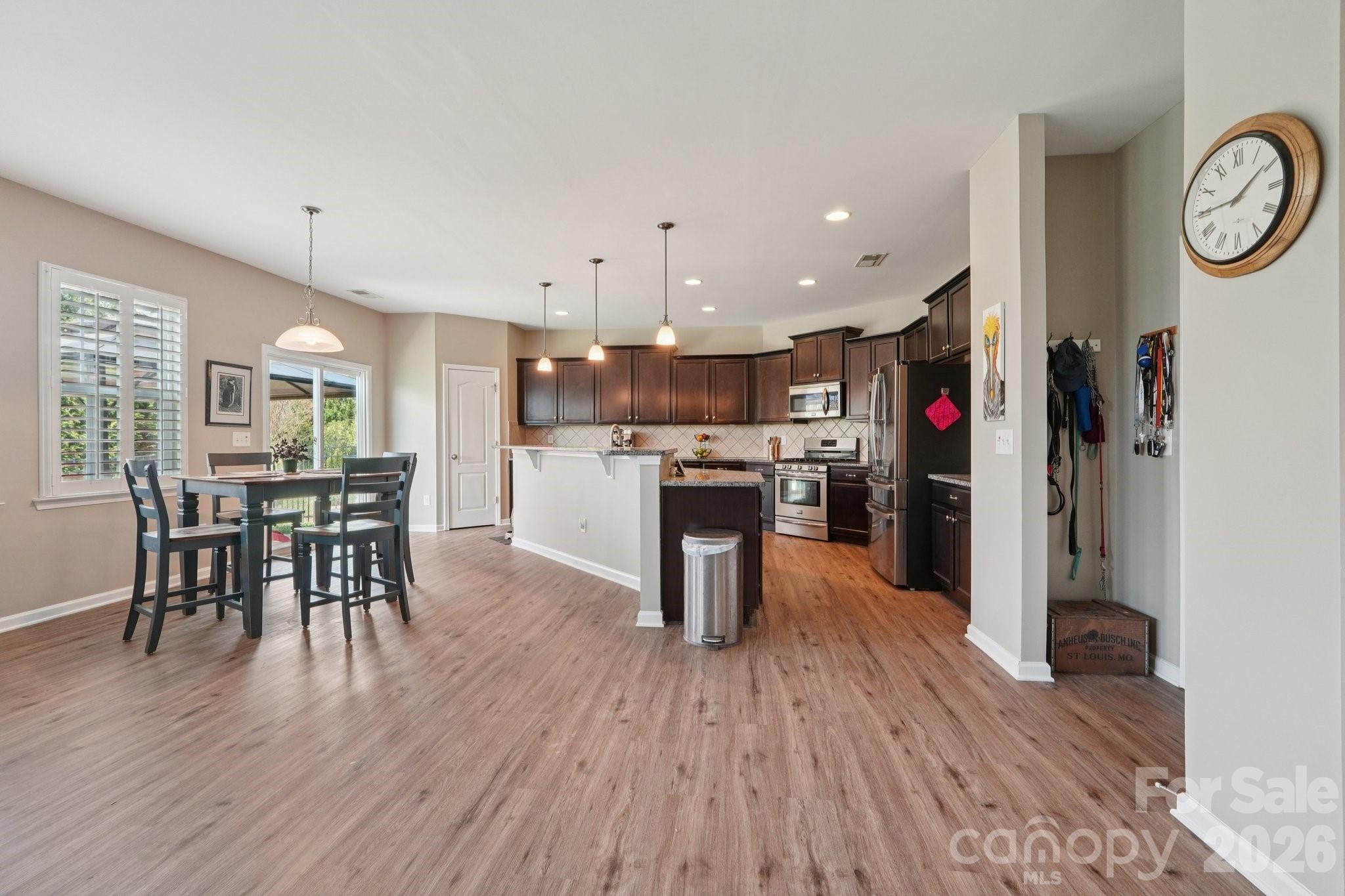 5016 Riverdale Drive, Charlotte, NC - photo 10 of 40