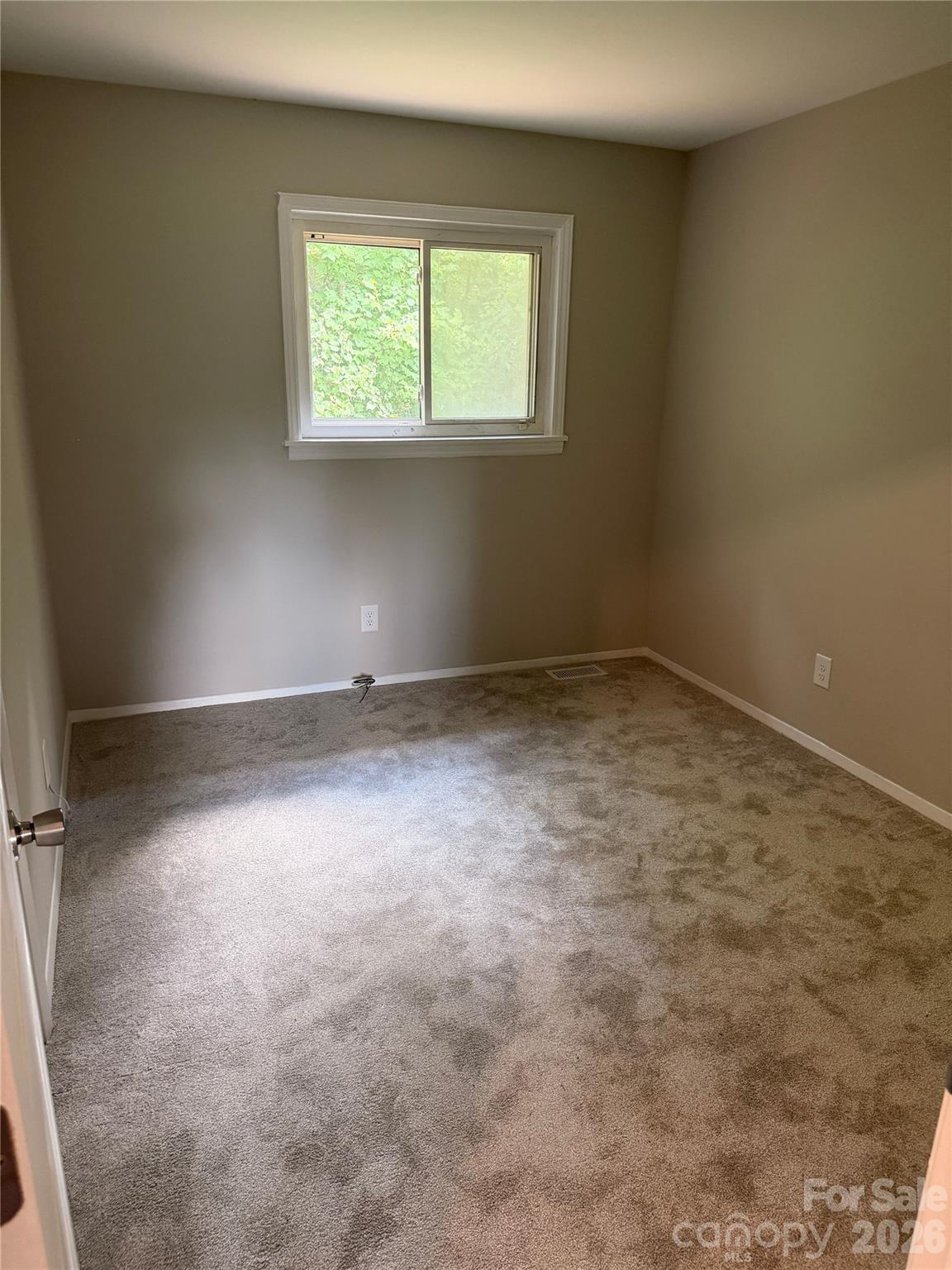Home for sale at 2824 Cedarhurst Drive, Charlotte, NC — photo 22 of 27