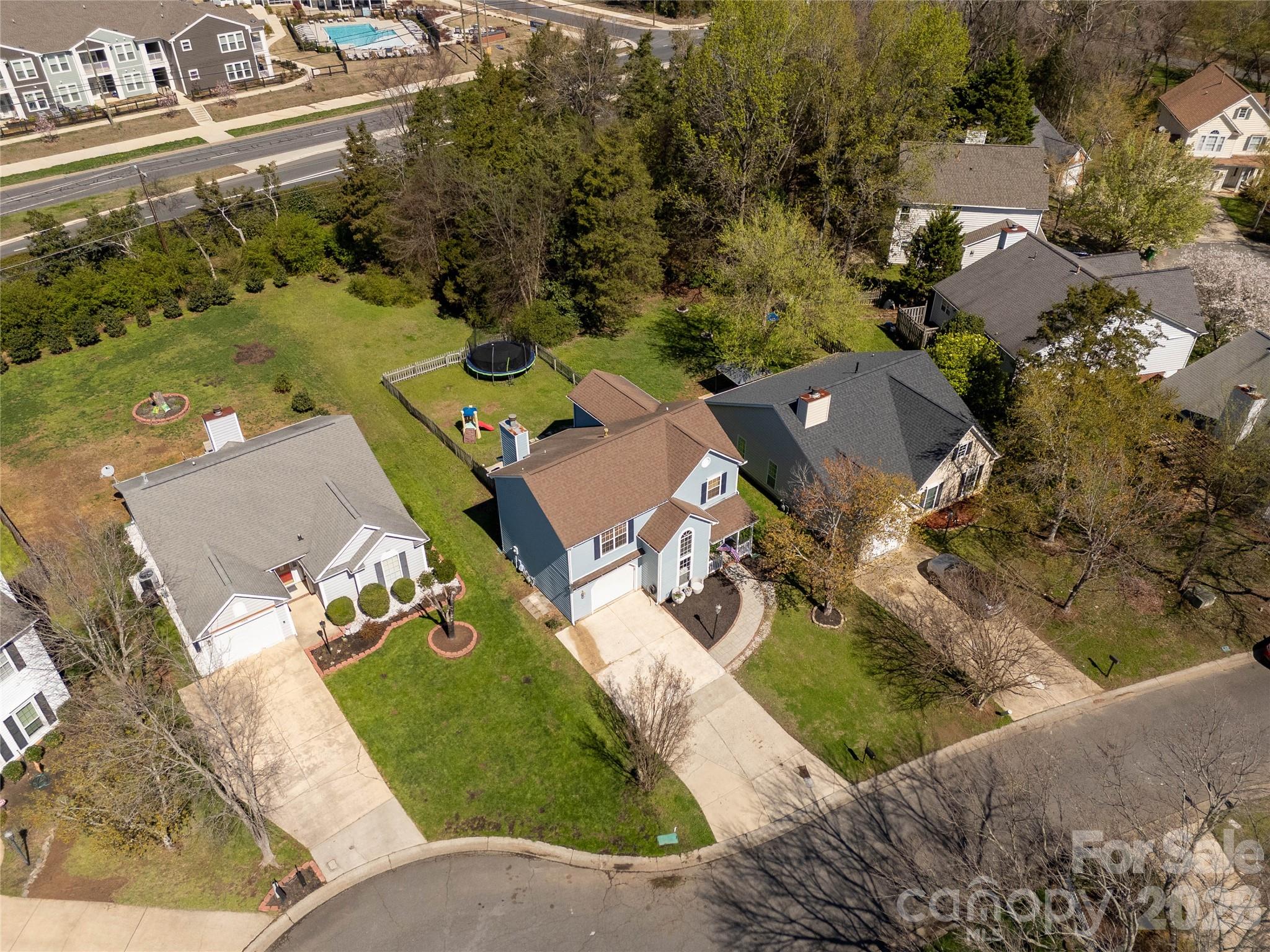 Photo 3 of 13213 Lampmeade Lane, Charlotte, NC