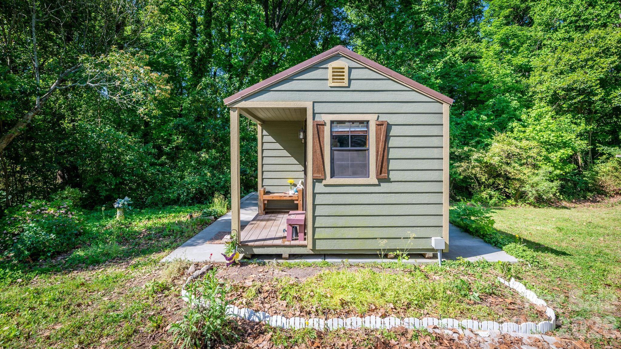 Photo 15 of 3828 Oakwood Road, Charlotte, NC