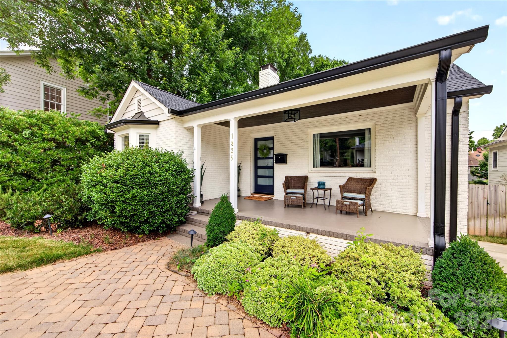 Home for sale at 1825 Cumberland Avenue, Charlotte, NC — photo 1 of 46