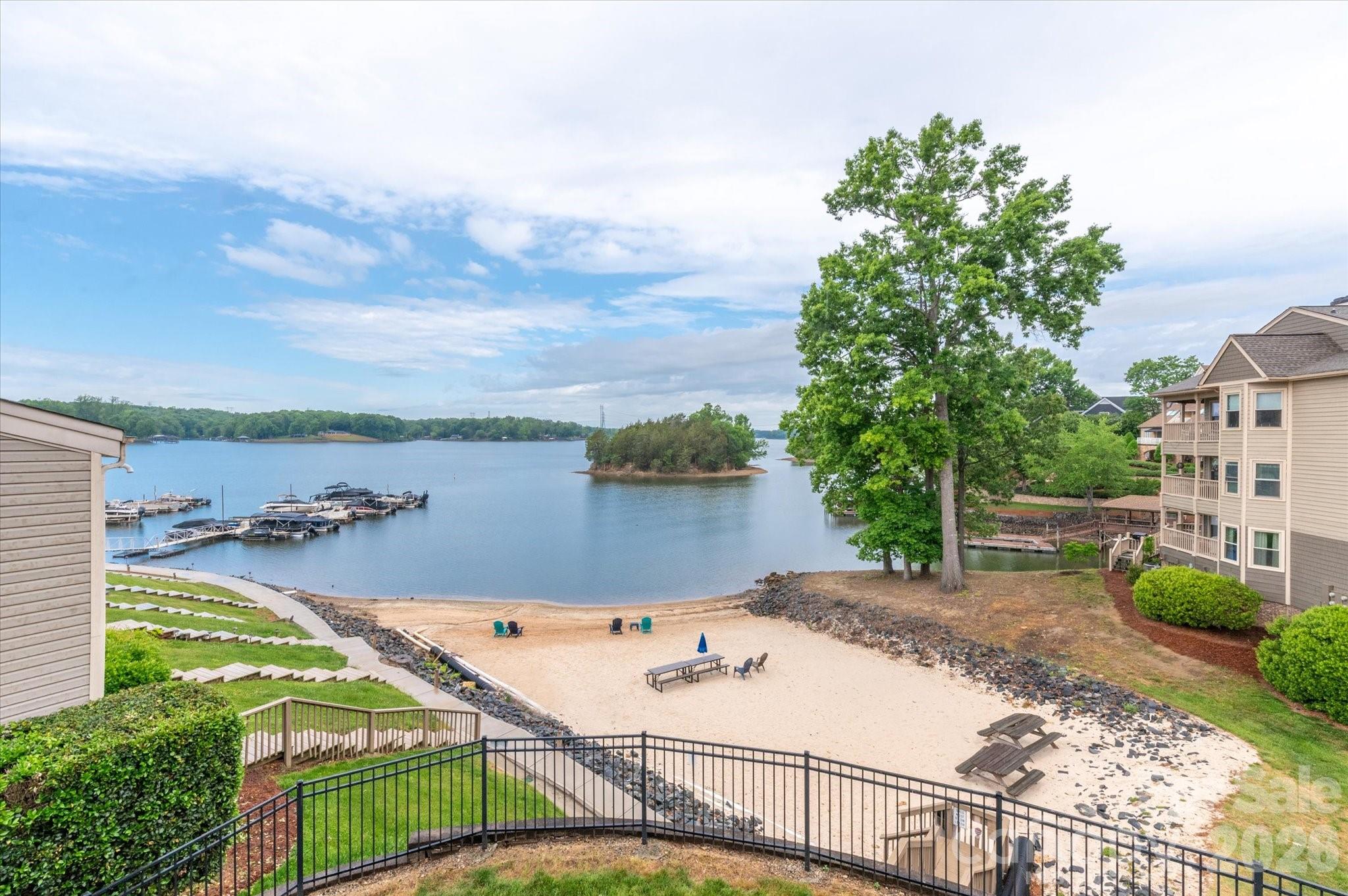 Photo 25 of 14527 Waterside Drive, Charlotte, NC