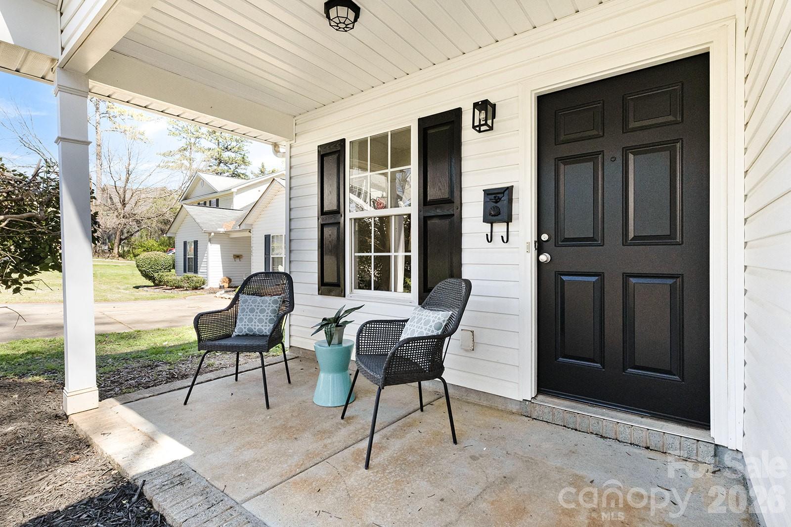 913 Tennyson Drive, Charlotte, NC - photo 7 of 25