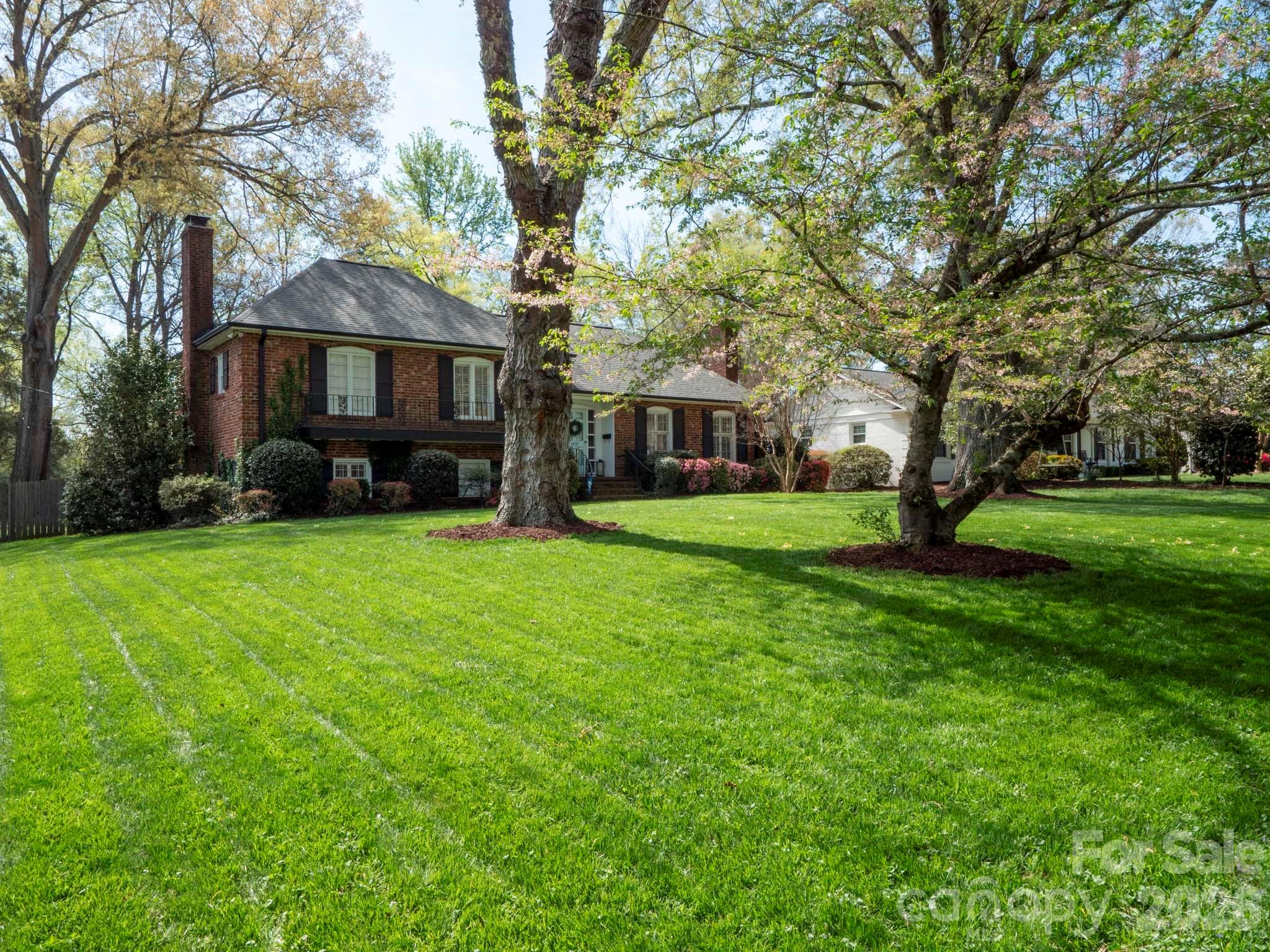 Photo 2 of 1419 Cavendish Court, Charlotte, NC