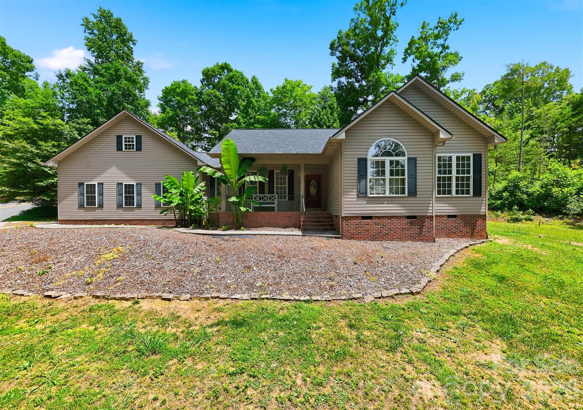 1395 Robinhood Drive, Morganton, NC