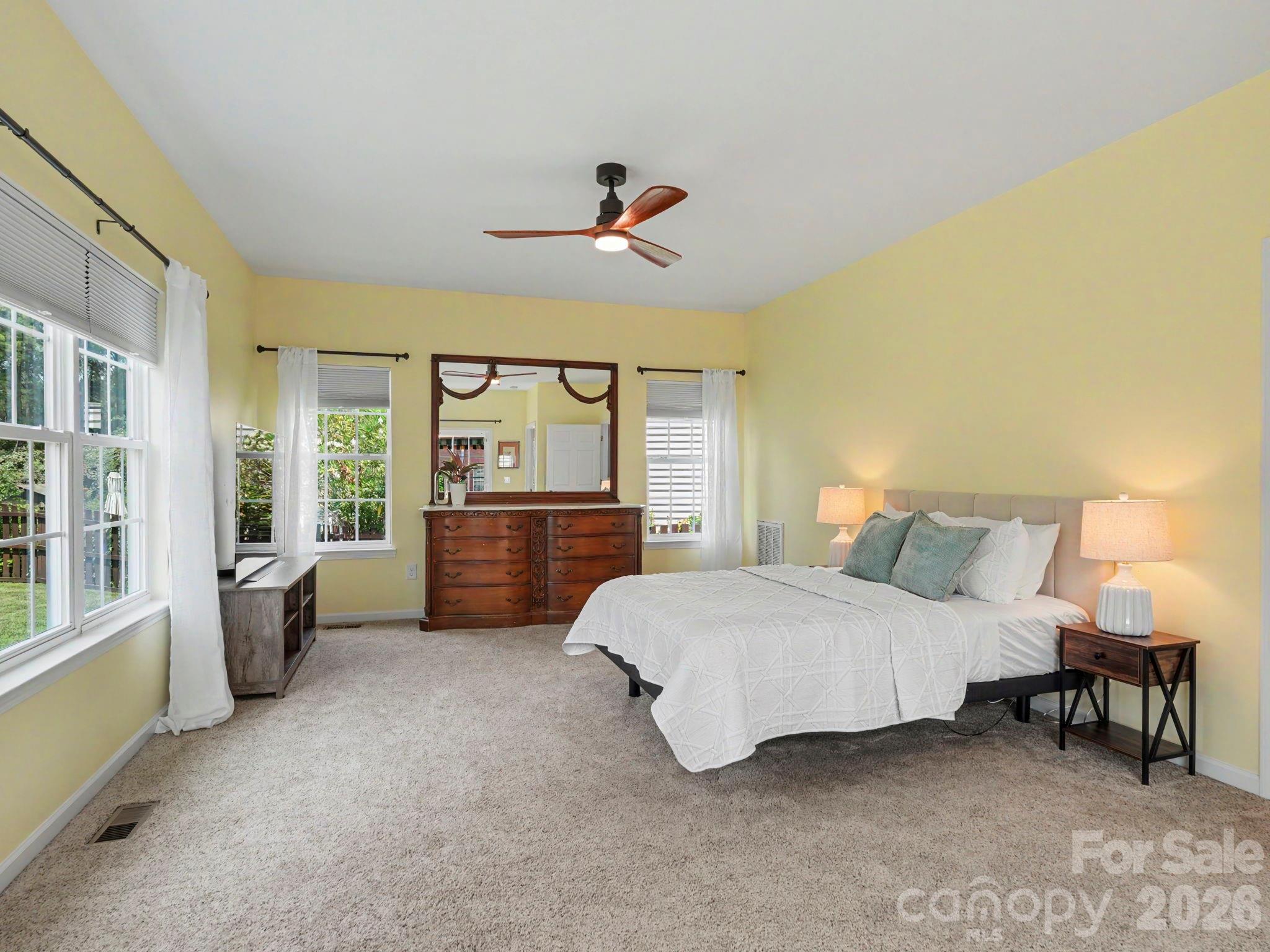 Home for sale at 15505 Robsart Court, Charlotte, NC — photo 17 of 48