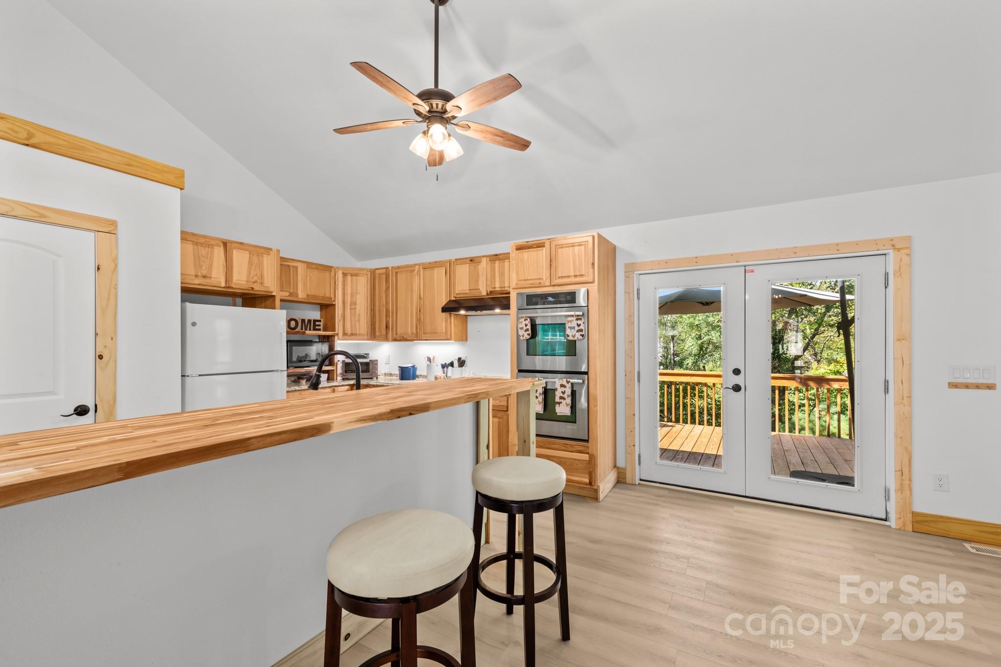 1036 Williamsburg Drive, Lenoir, NC - photo 16 of 35