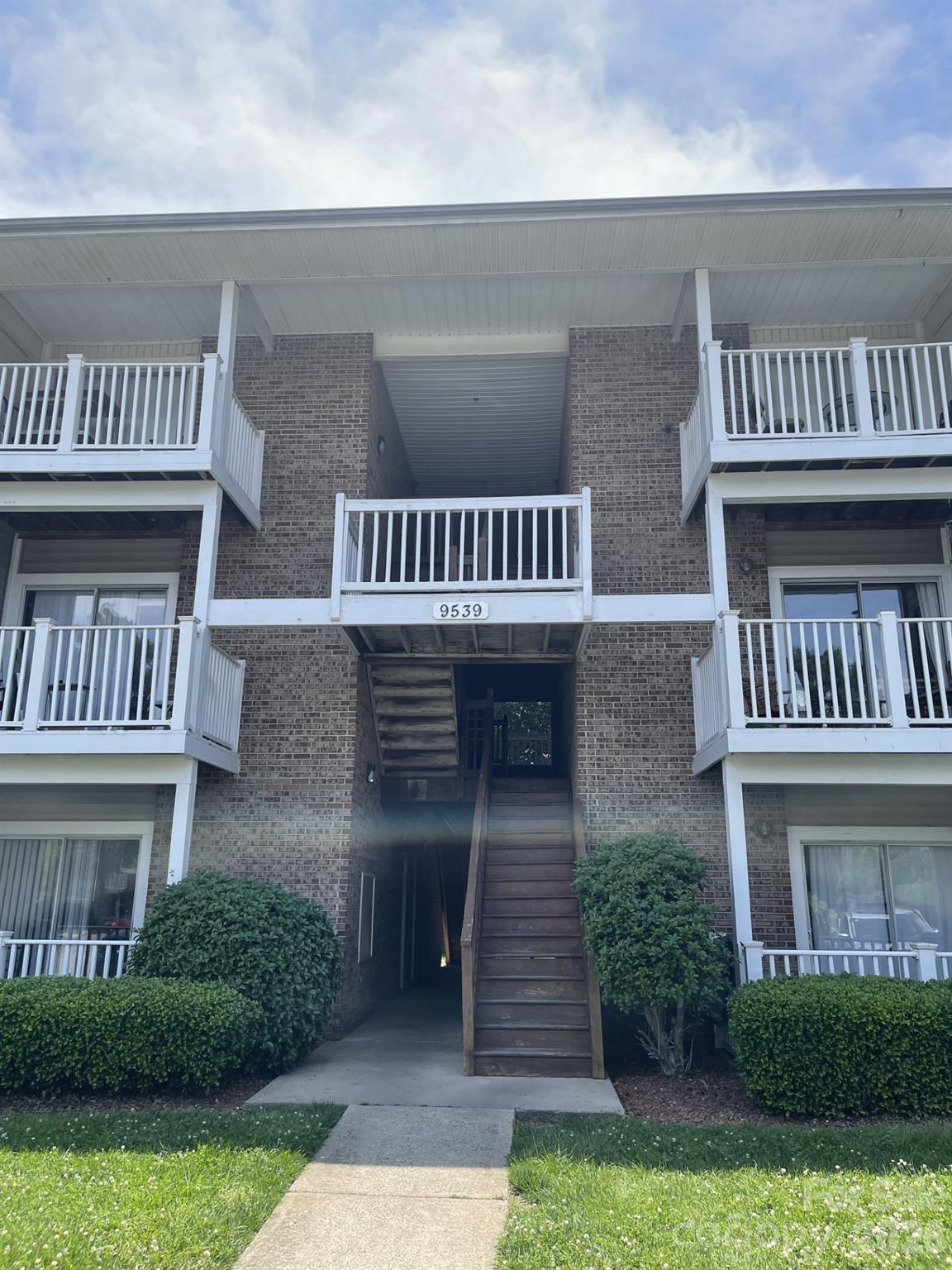 Home for sale at 9539 University Terrace DriveD, Charlotte, NC — photo 1 of 2