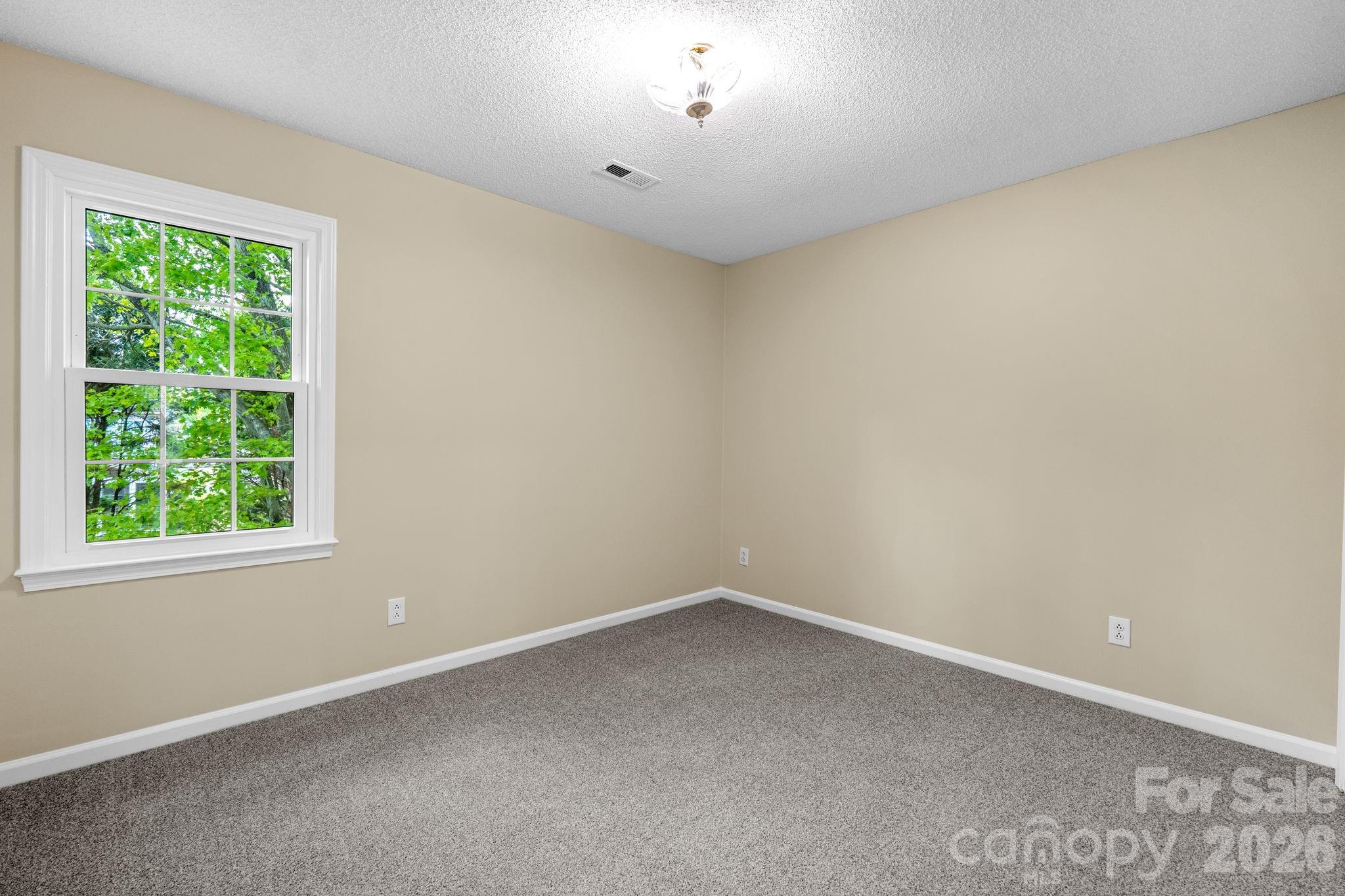 Photo 31 of 8501 Tonawanda Drive, Charlotte, NC