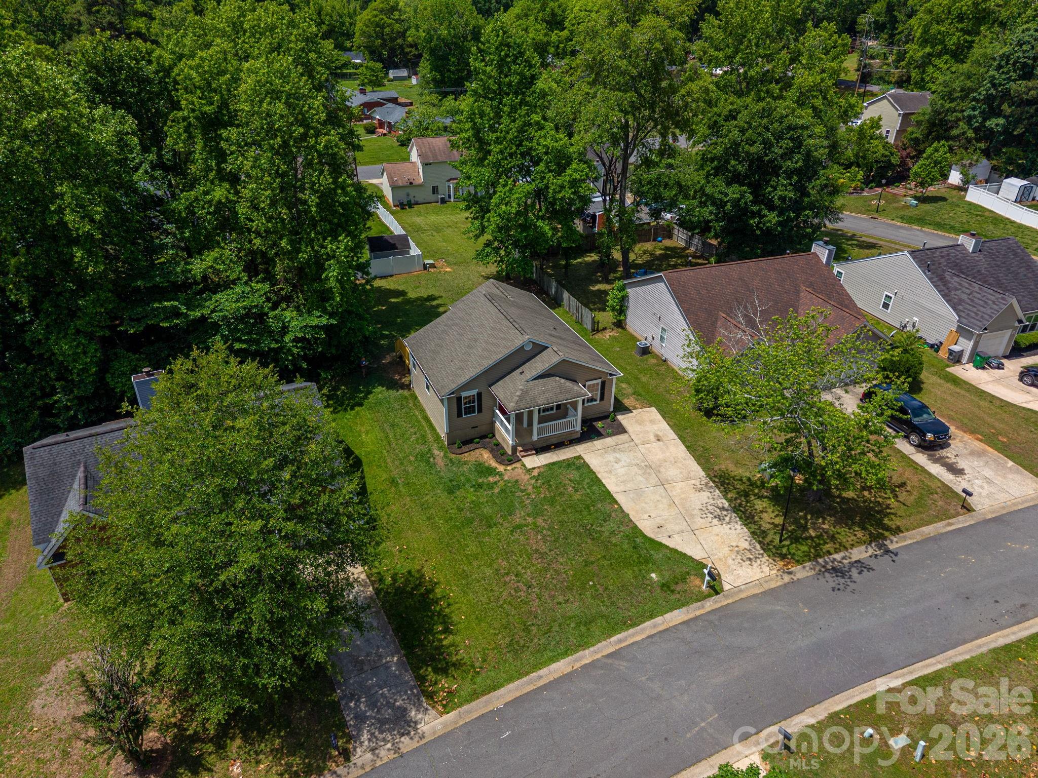 Photo 11 of 3119 Mintleaf Drive, Charlotte, NC