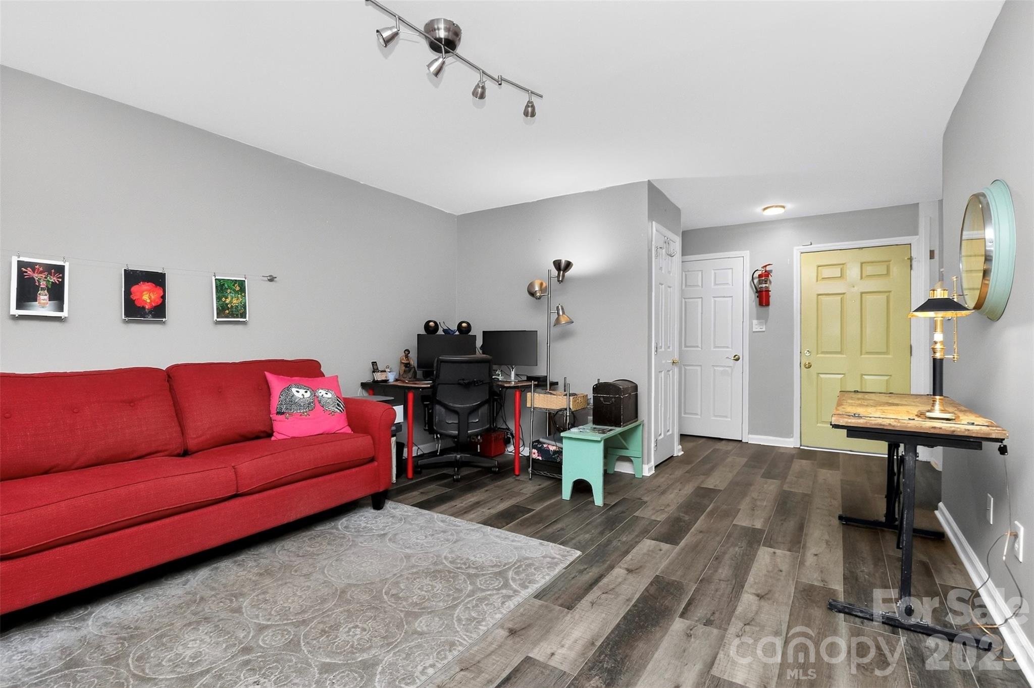 Photo 7 of 9232 Kings Canyon Drive, Charlotte, NC