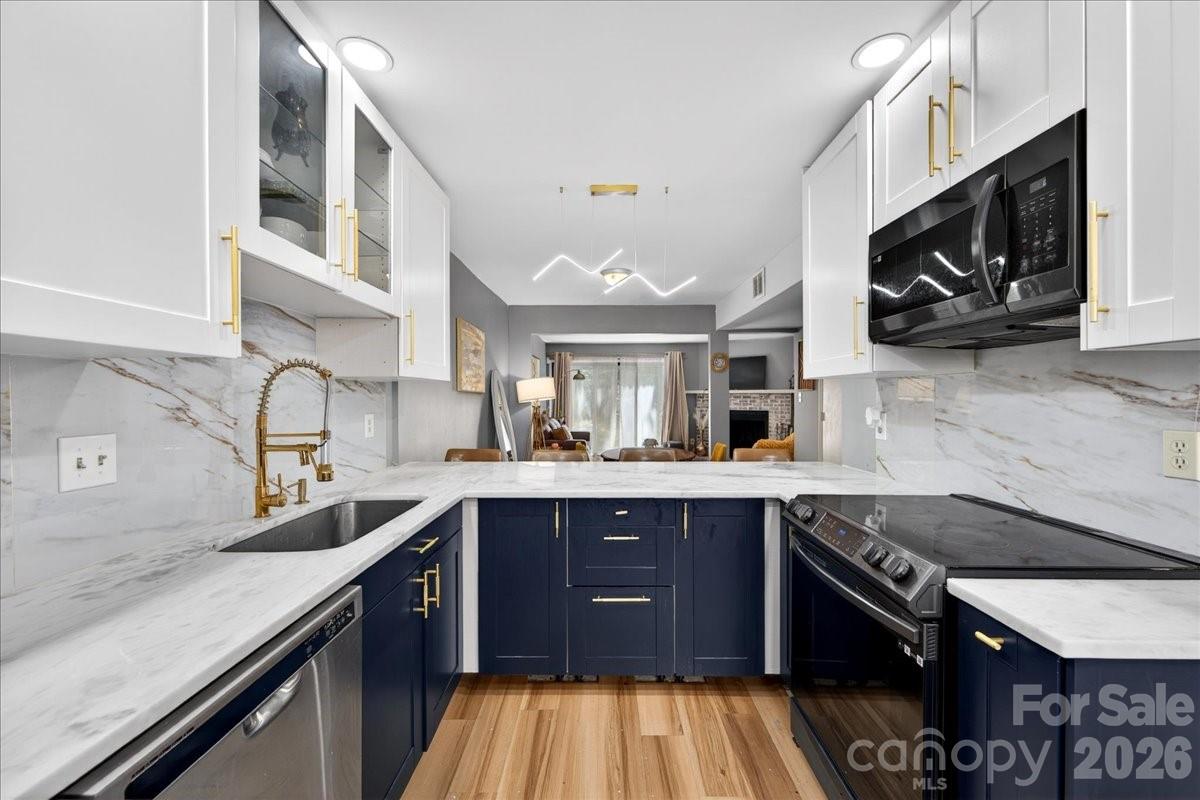 Home for sale at 8007 Horse Chestnut Lane, Charlotte, NC — photo 1 of 25