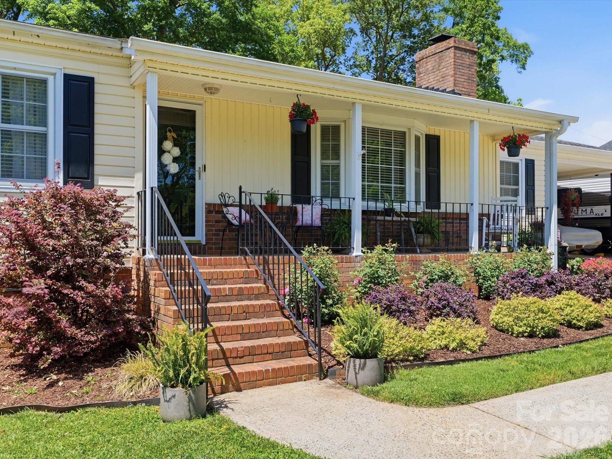 Photo 2 of 217 Hughey Drive, Gastonia, NC