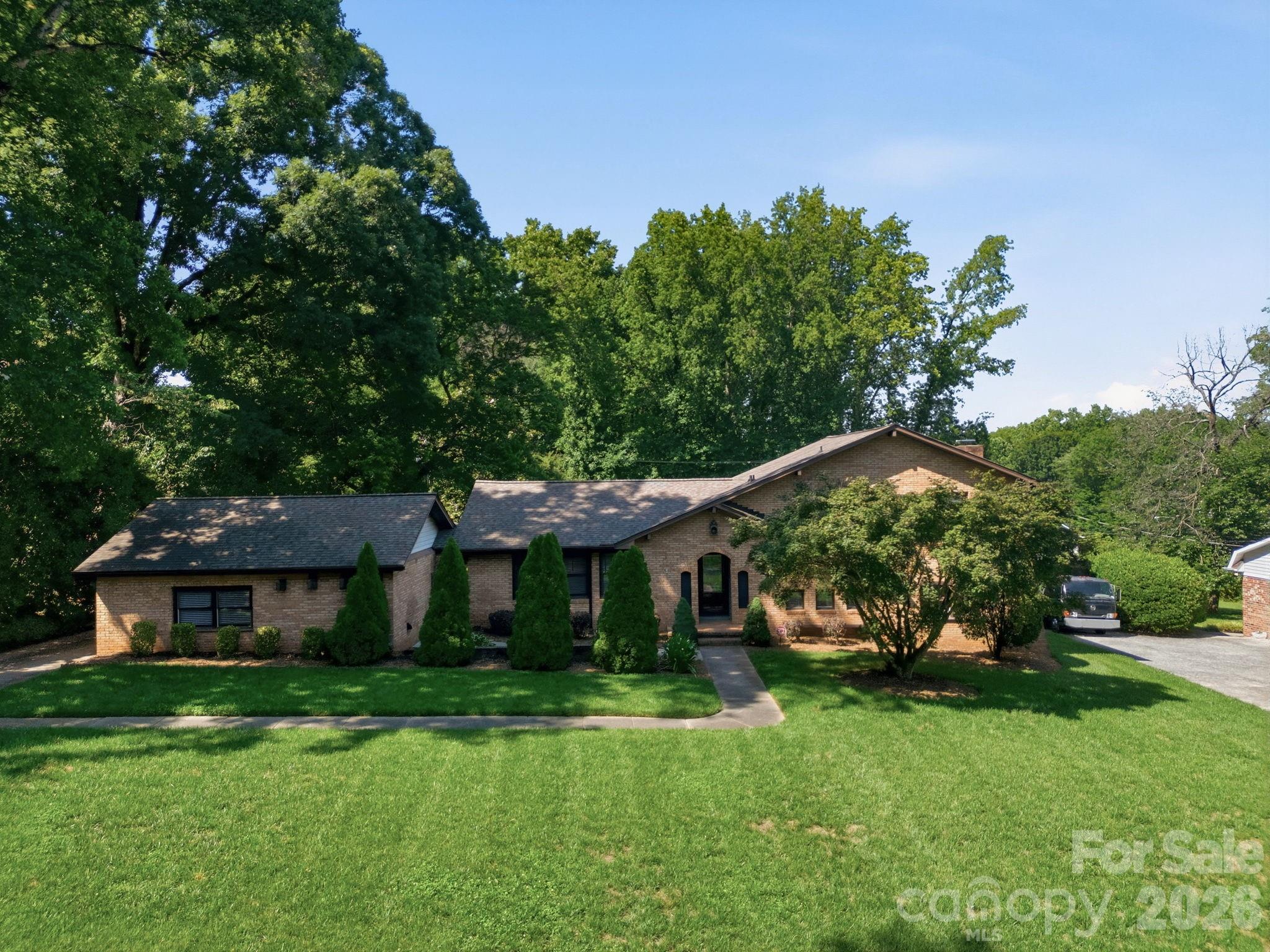 Home for sale at 6621 Fair Lawn Road, Charlotte, NC — photo 1 of 27