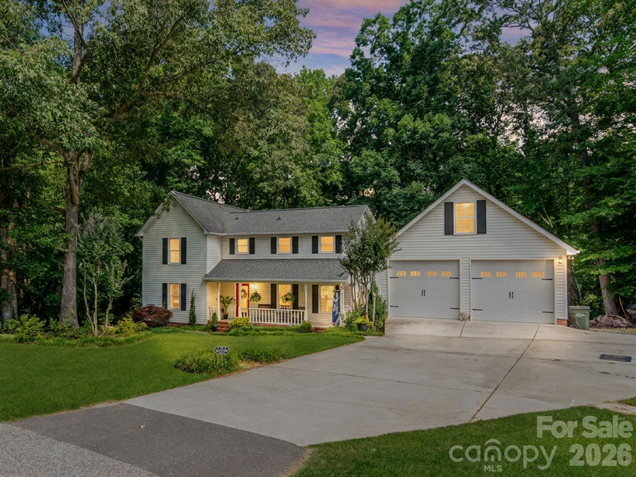 Photo 3 of 1530 Woodcroft Drive, Fort Mill, SC