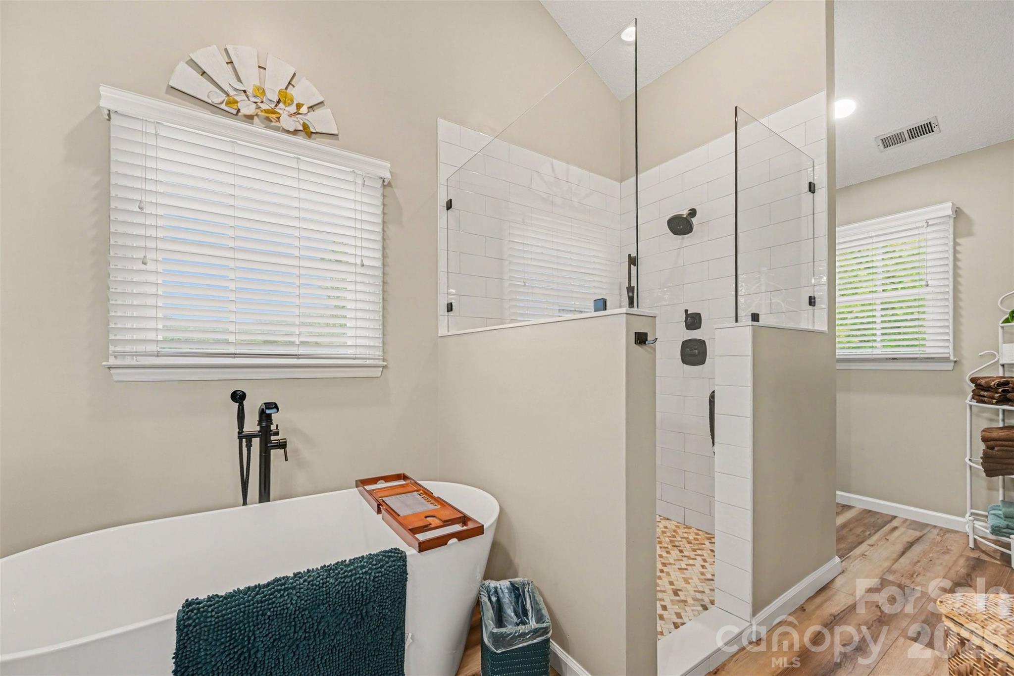 4051 Pinecrest Drive NE, Hickory, NC - photo 26 of 42