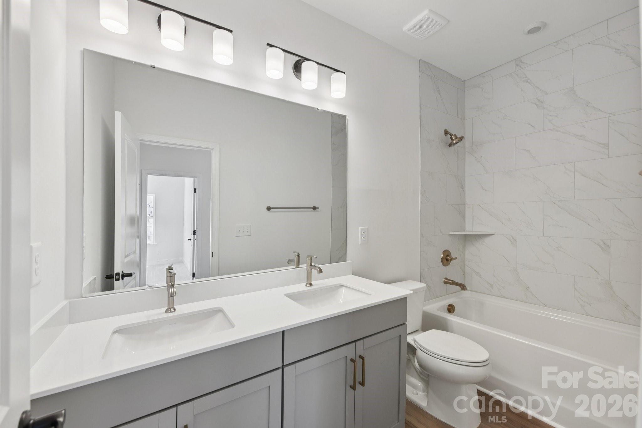 Photo 23 of 7418 Westrow Avenue, Charlotte, NC