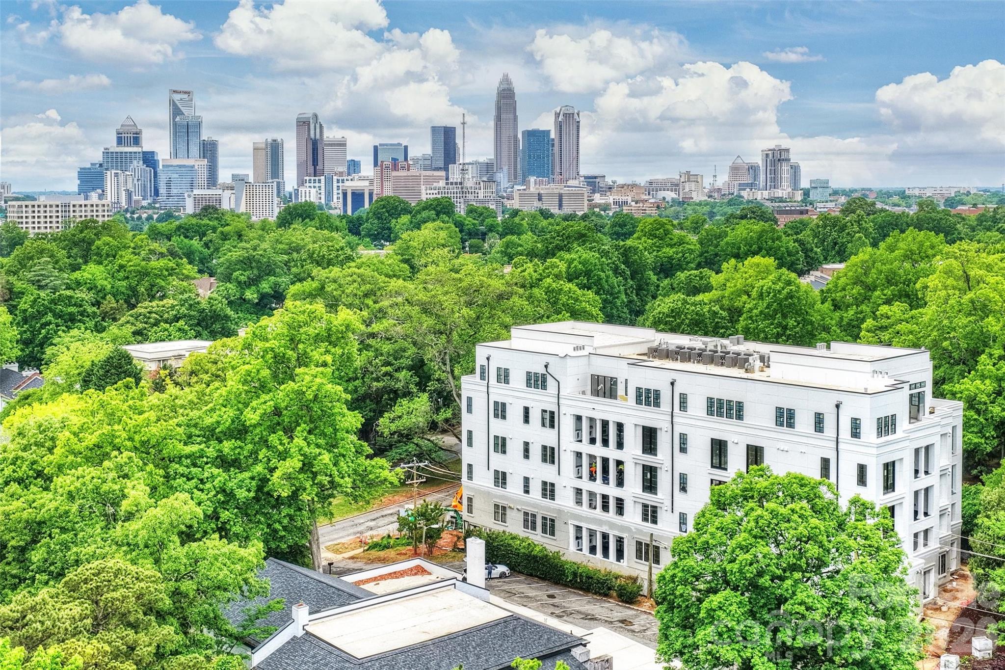 Home for sale at 409 Queens Road201, Charlotte, NC — photo 1 of 43