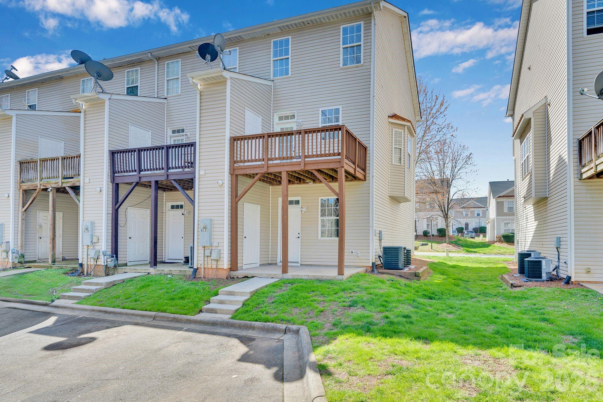 Photo 34 of 8131 Kings Creek Drive, Charlotte, NC