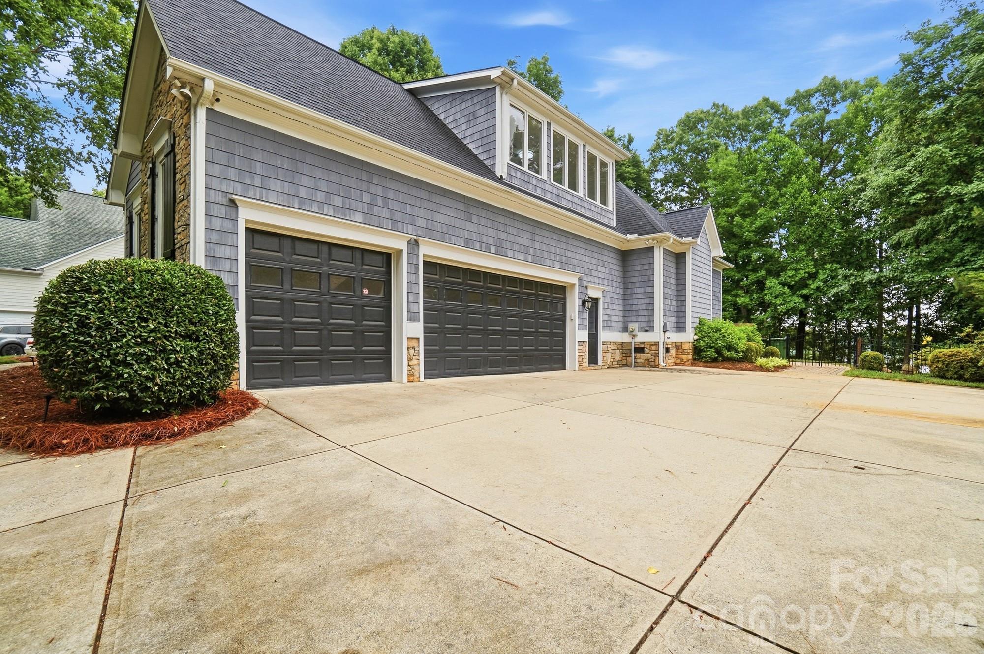 221 Whiterock Drive, Mount Holly, NC - photo 3 of 49