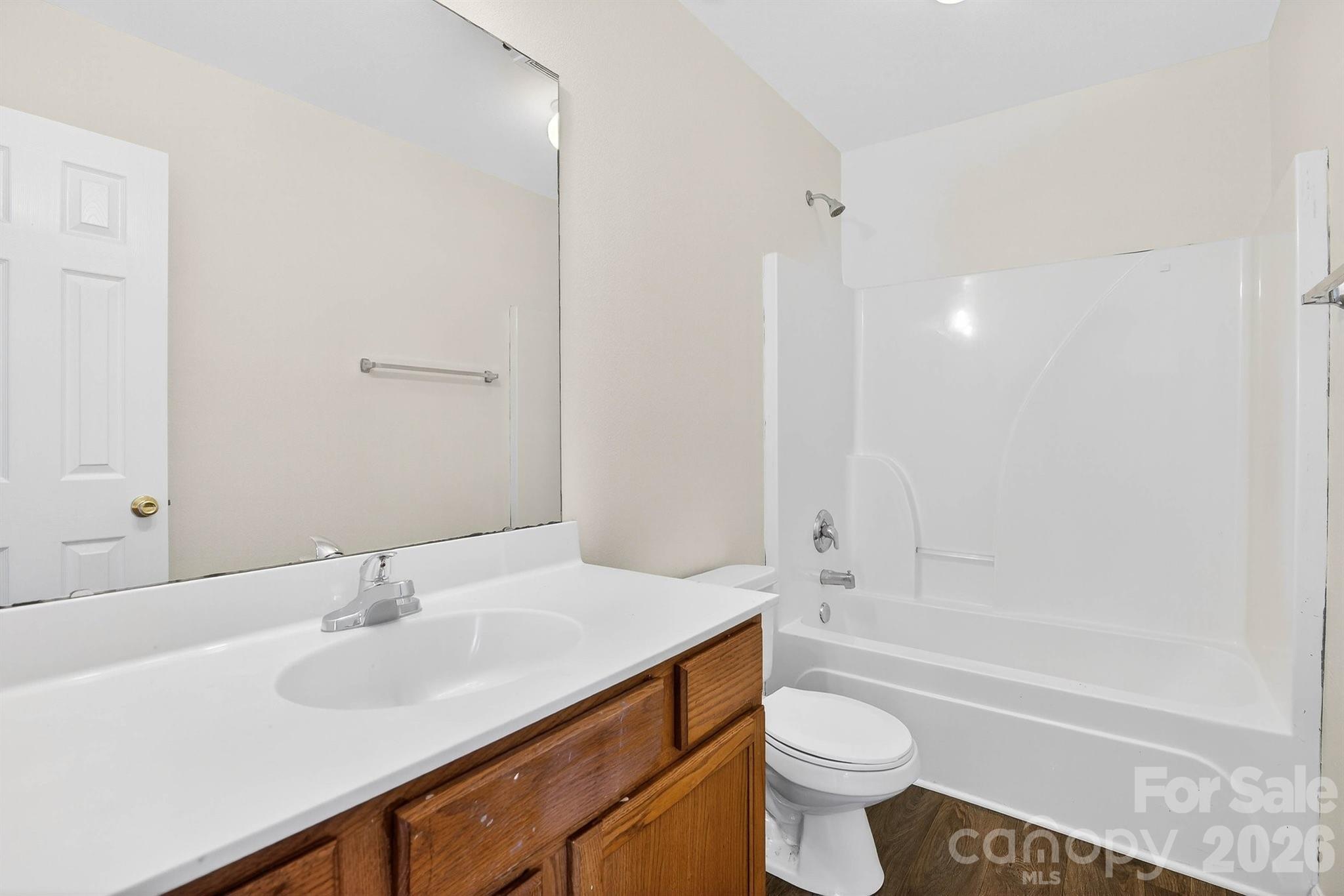 Photo 3 of 1911 Flushing Court, Charlotte, NC