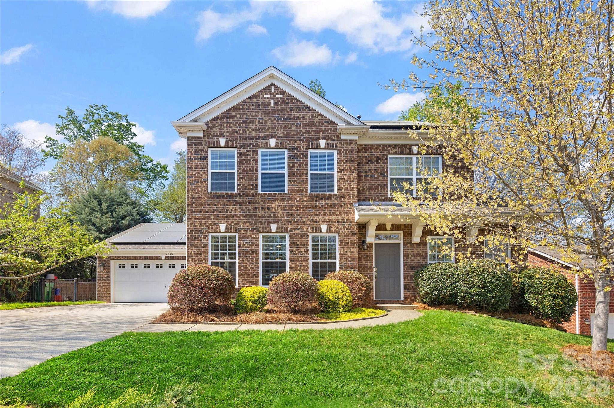 Photo 2 of 7921 Rolling Creek Court, Charlotte, NC
