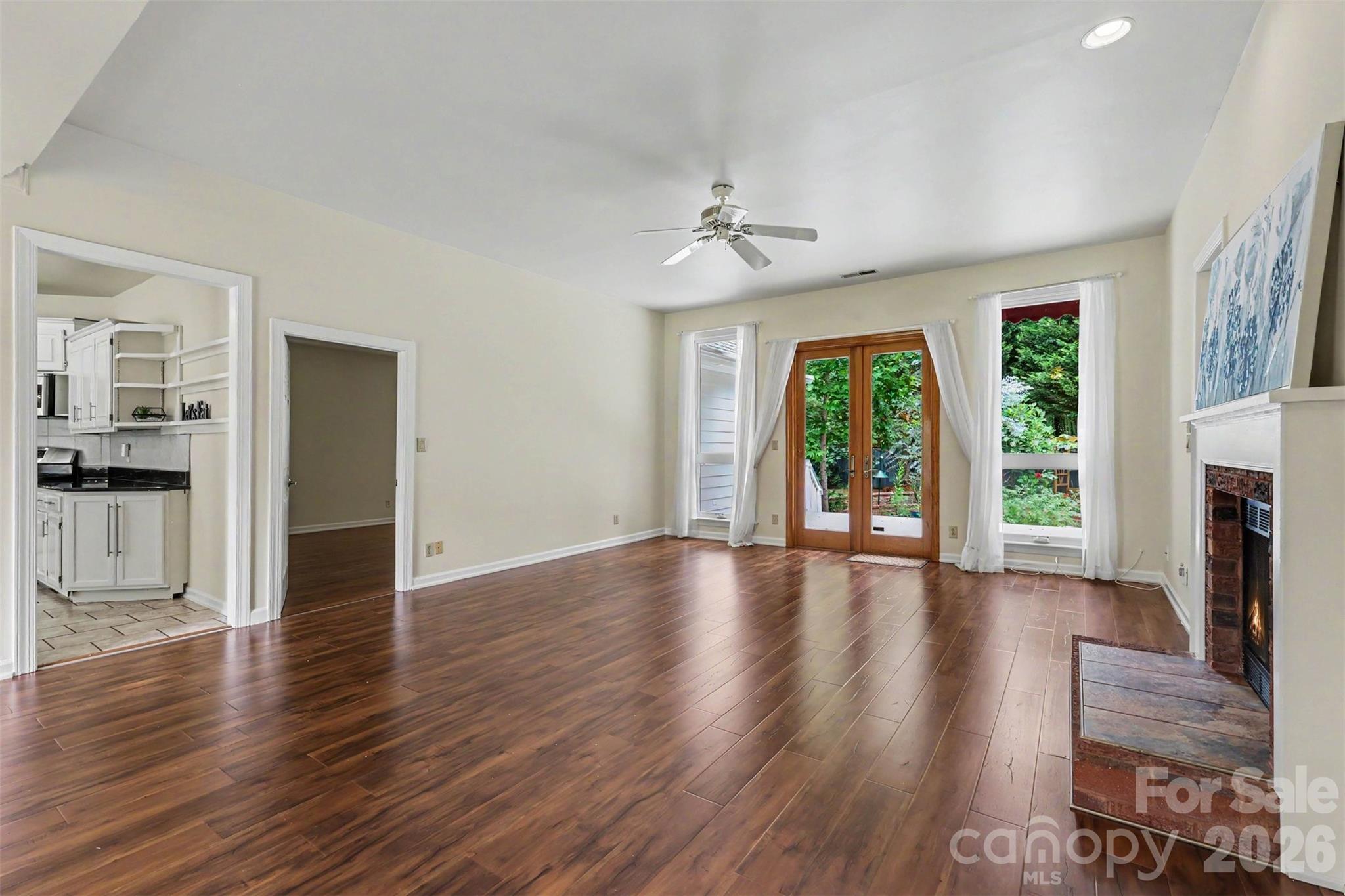 Photo 5 of 9102 Brightleaf Place, Charlotte, NC