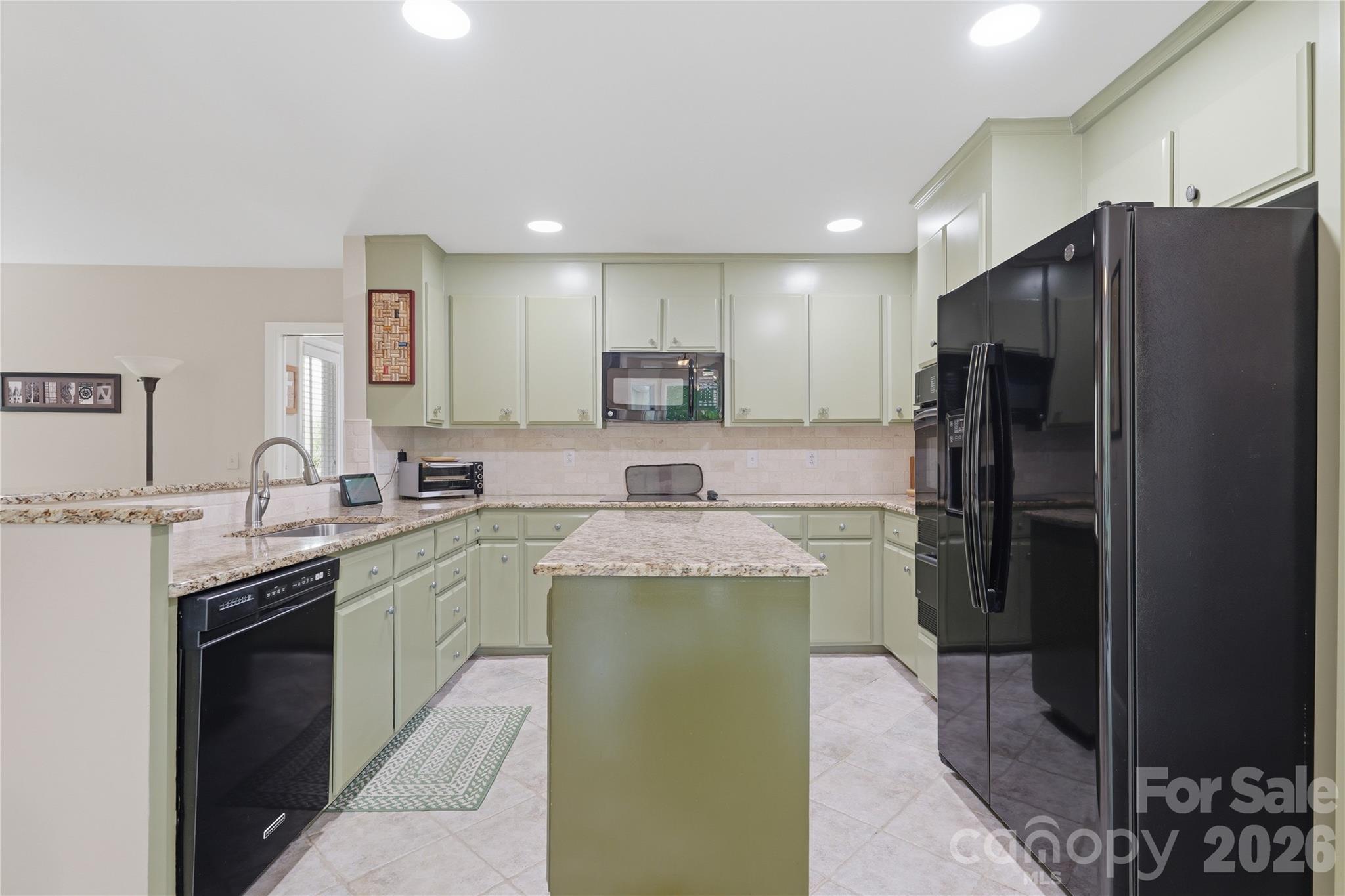 Photo 10 of 2402 Beaucatcher Lane, Charlotte, NC