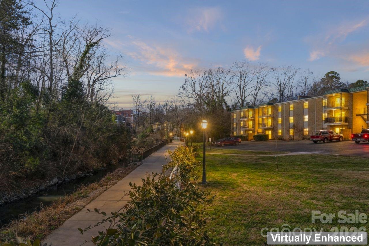 Photo 31 of 4747 Hedgemore DriveB, Charlotte, NC