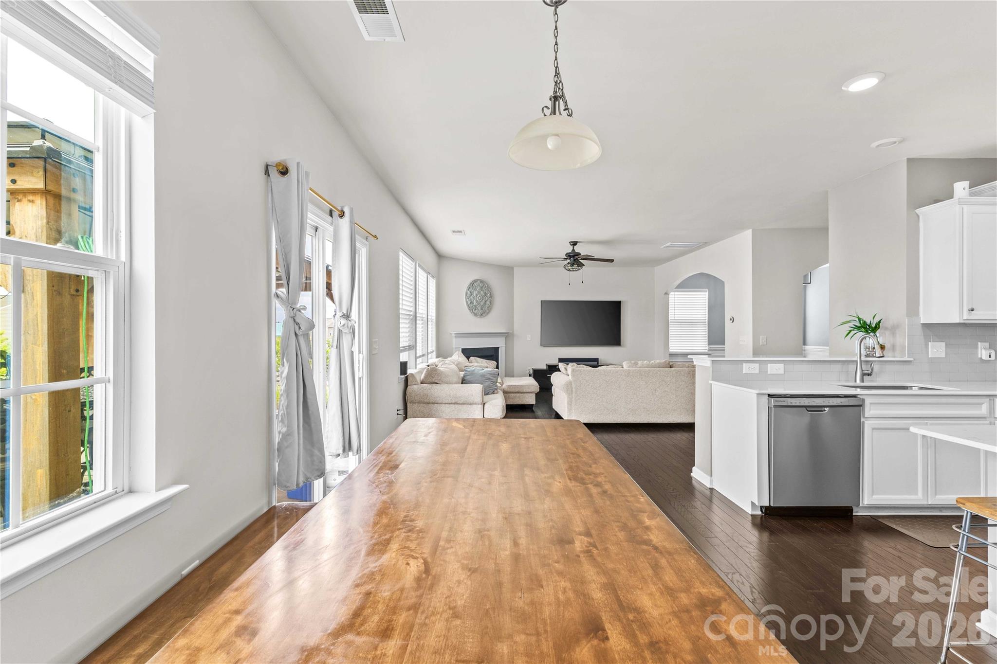 16016 Harbor Hill Drive, Charlotte, NC - photo 18 of 49