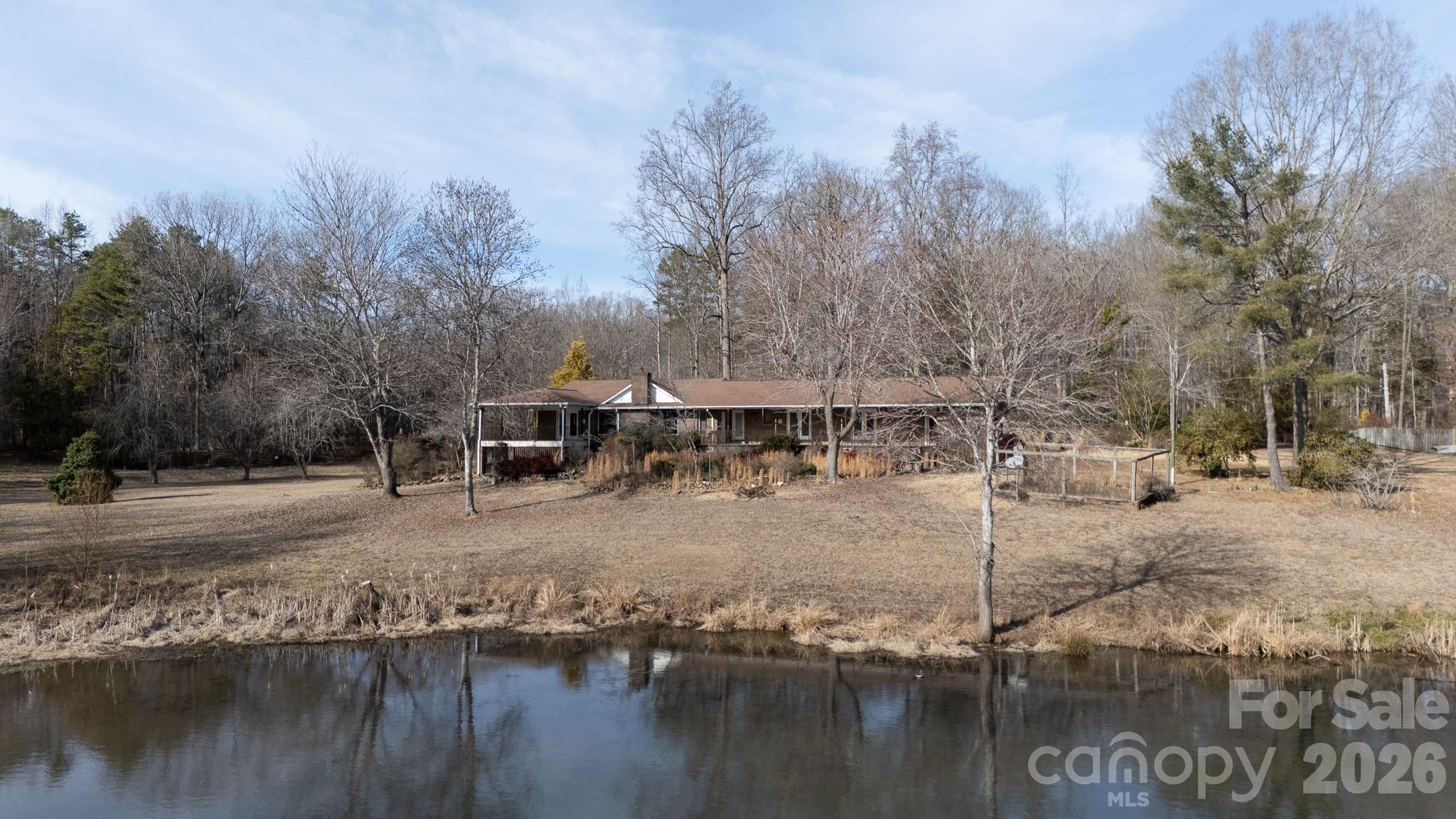 Photo 2 of 2025 Creekwood Drive, York, SC