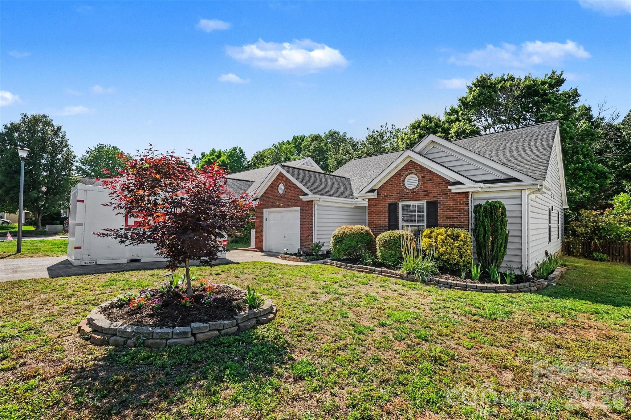 526 Carlisle Drive, Indian Trail, NC - photo 2 of 33