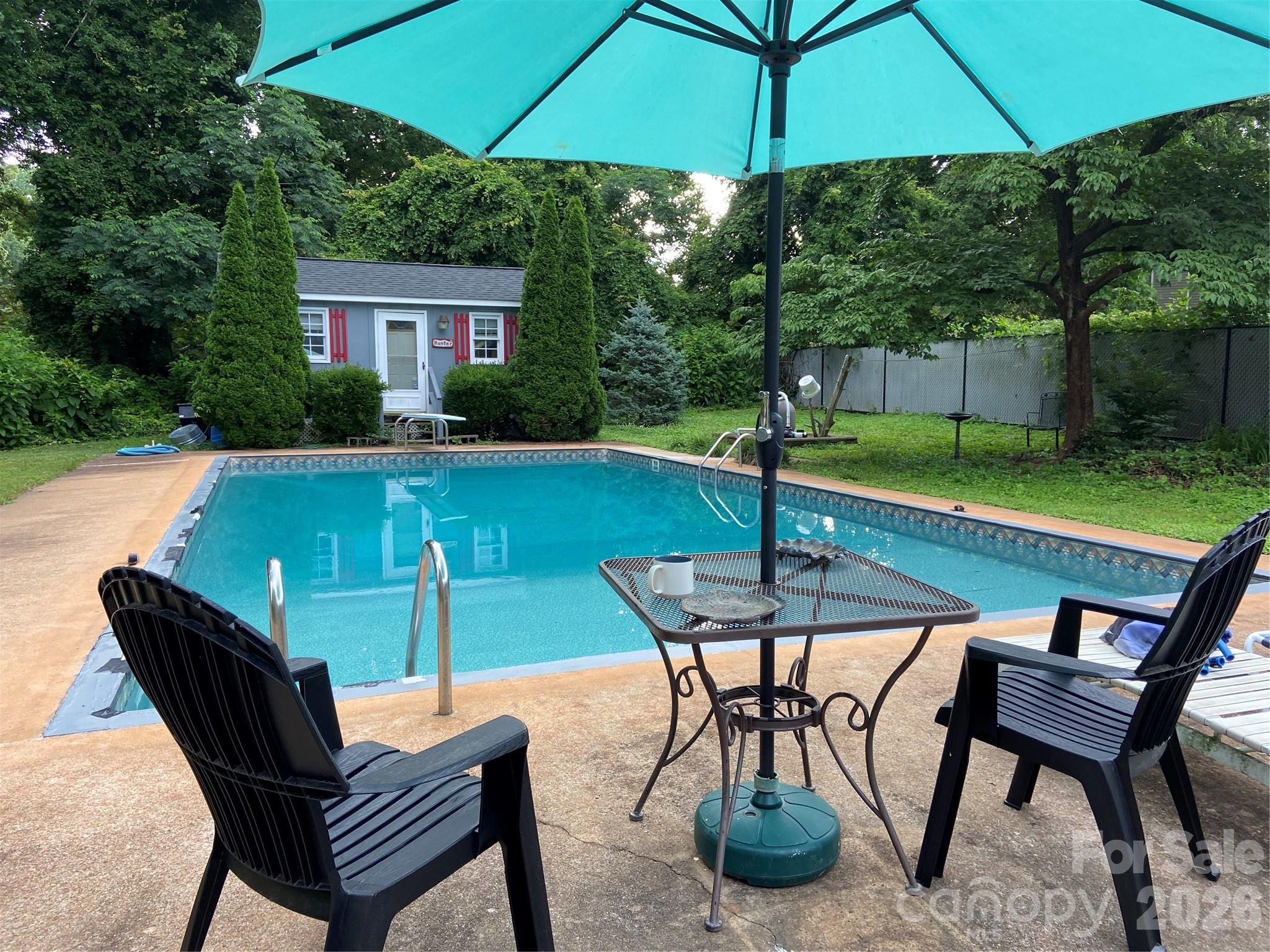 3218 Driftwood Drive, Charlotte, NC - photo 2 of 26