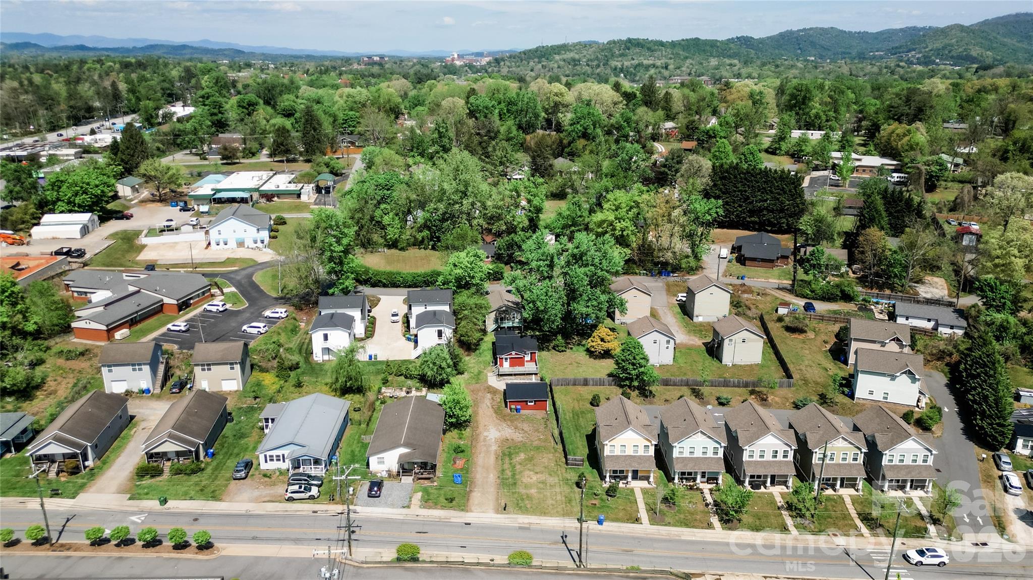60 Shiloh Road, Asheville, NC - photo 4 of 37