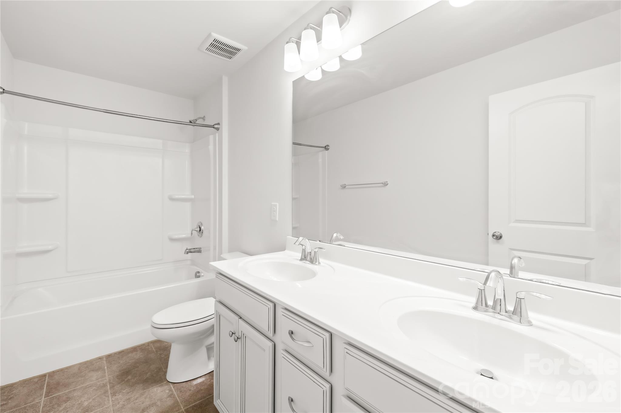 Photo 22 of 1072 Willow Bend Drive, Fort Mill, SC