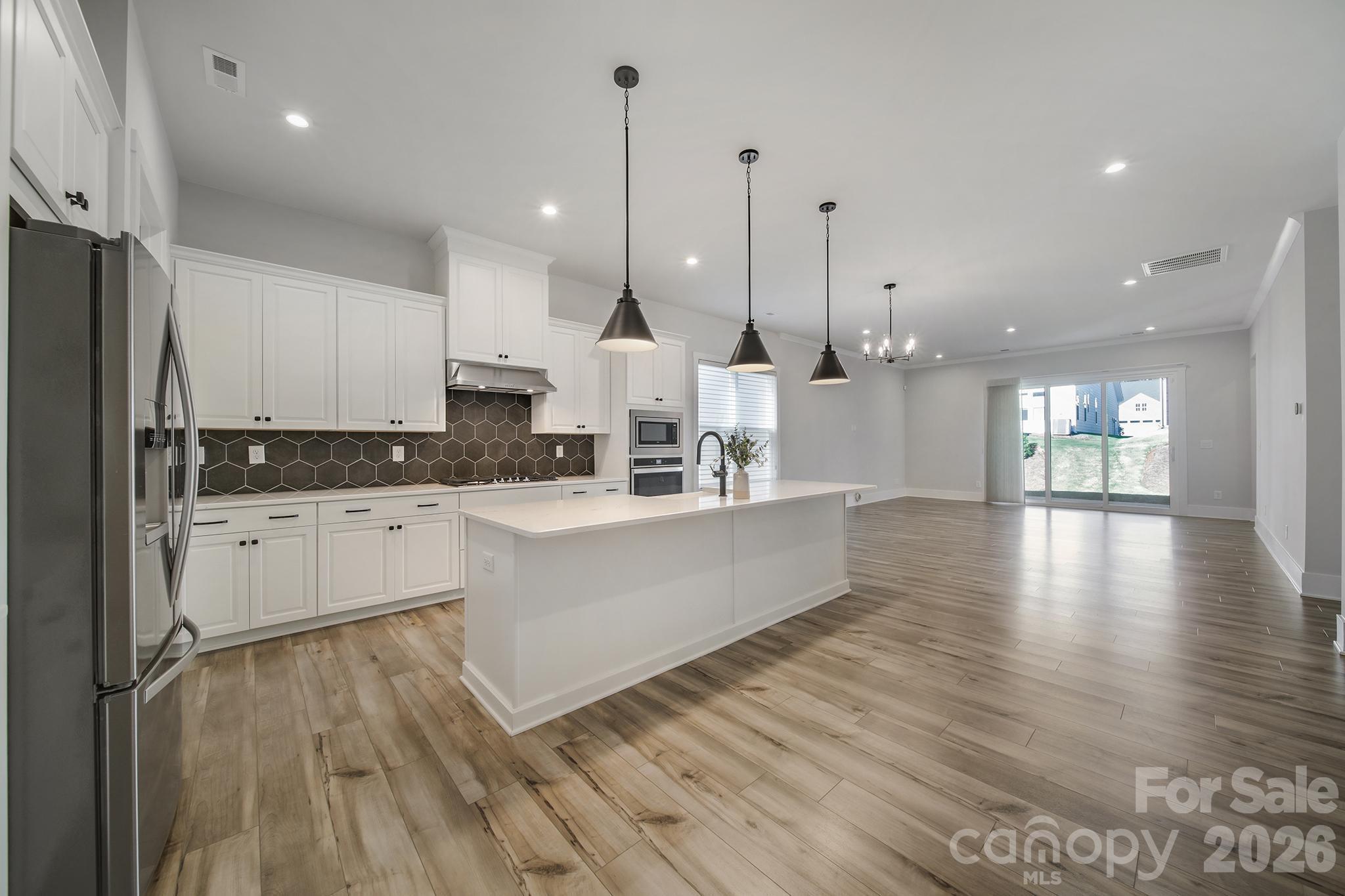 Photo 7 of 8021 Brookbank Drive, Charlotte, NC