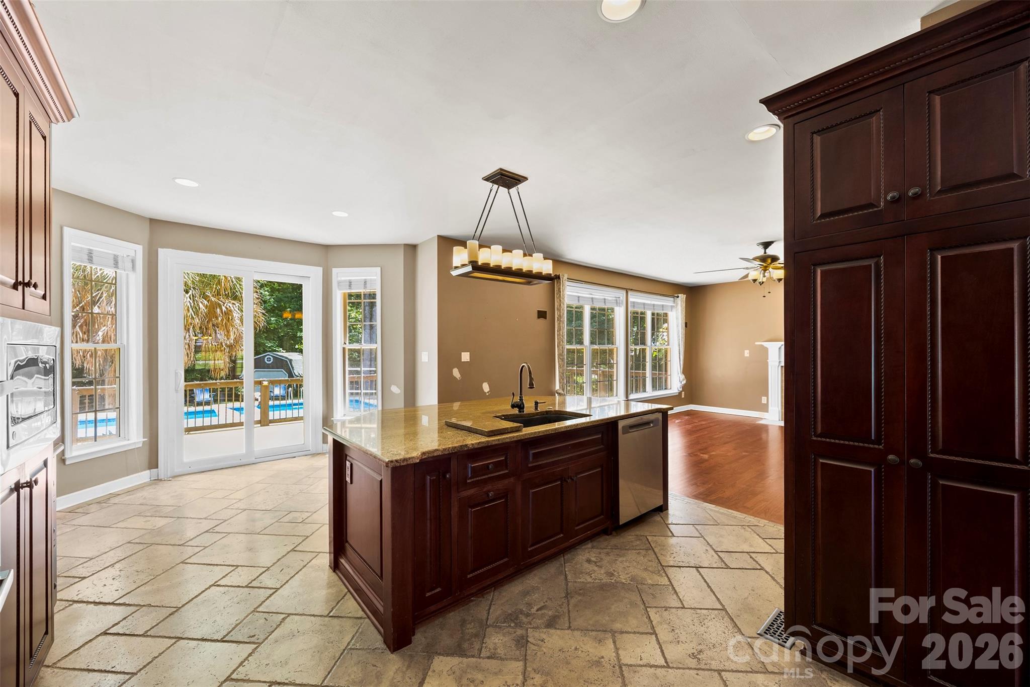 6520 Hollow Oak Drive, Mint Hill, NC - photo 15 of 45