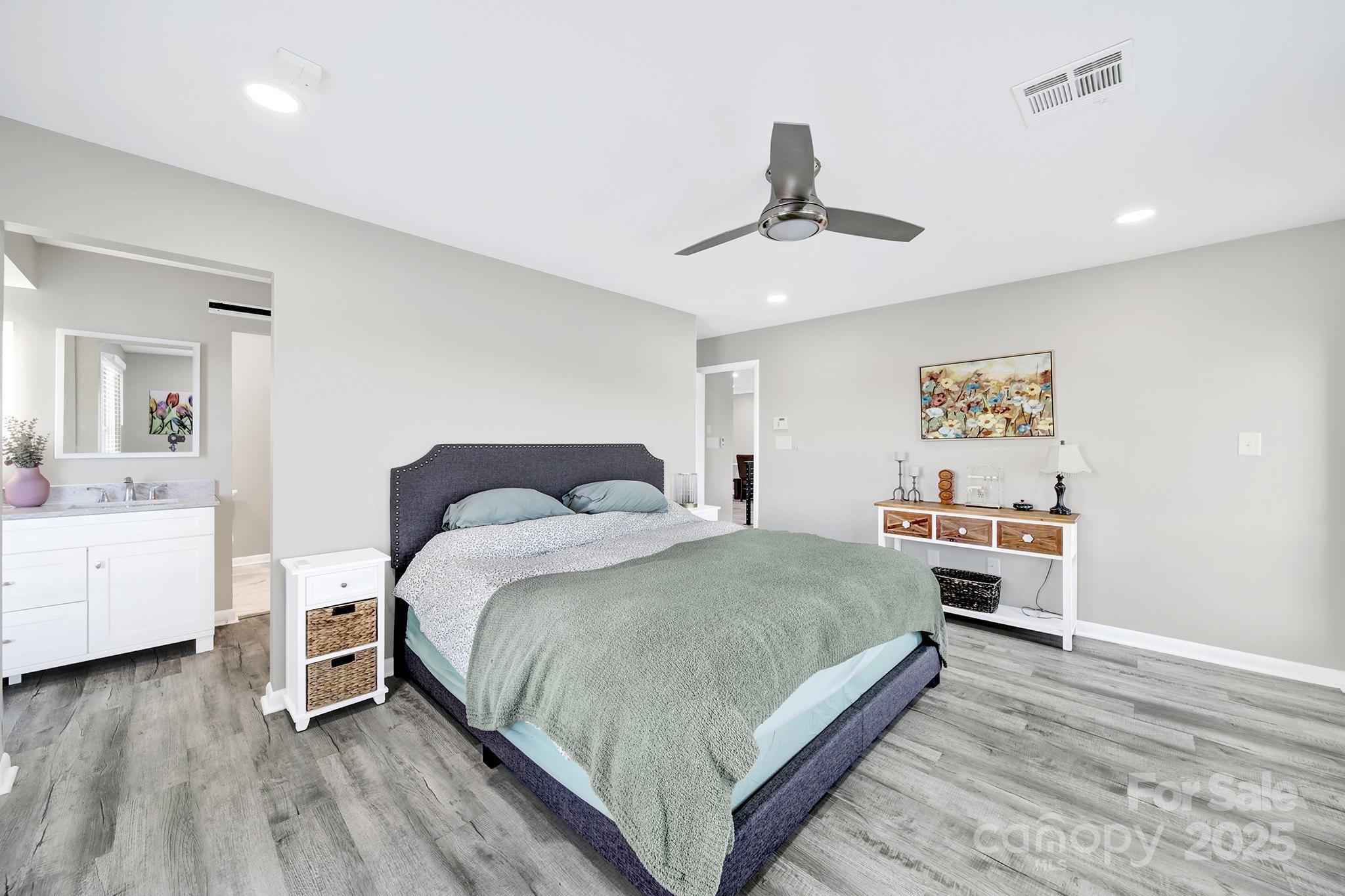 Photo 14 of 7340 Lakefront Drive12, Charlotte, NC