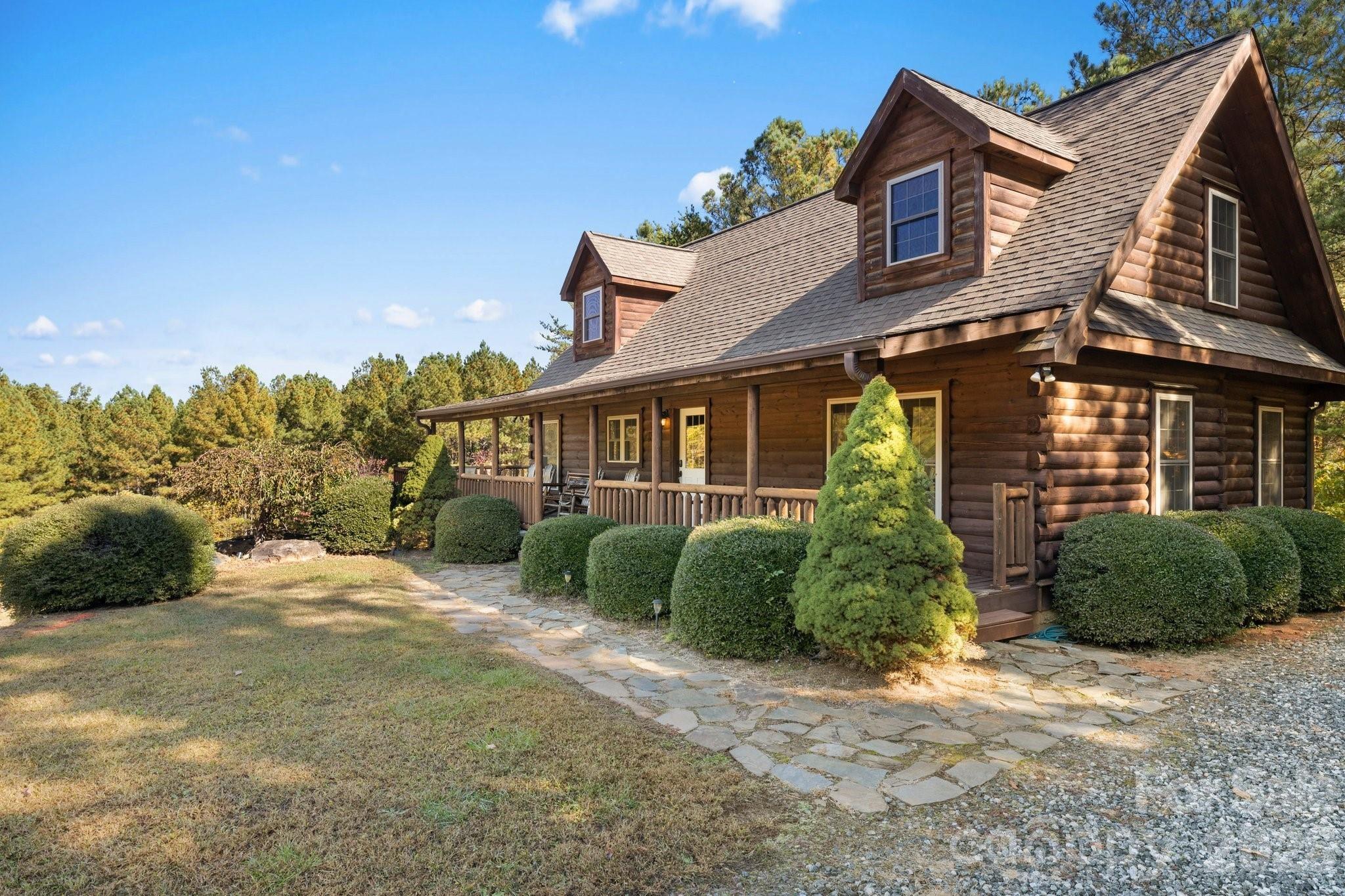 105 Palisade Drive, Mill Spring, NC