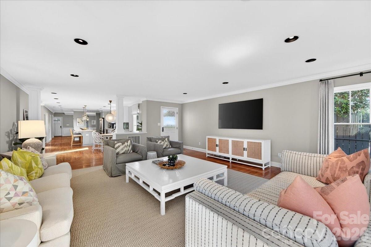 Photo 9 of 1529 E Worthington Avenue, Charlotte, NC