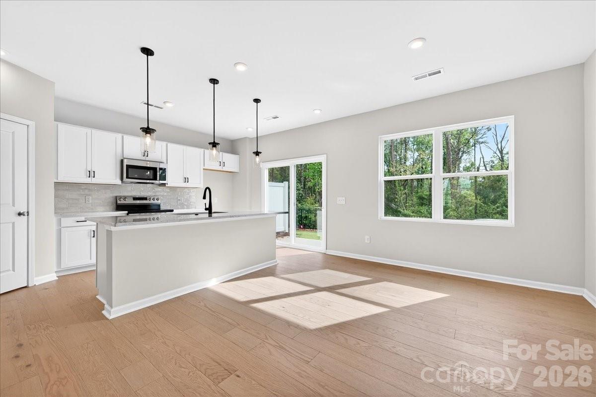 Photo 11 of 6053 Longar Lane, Charlotte, NC