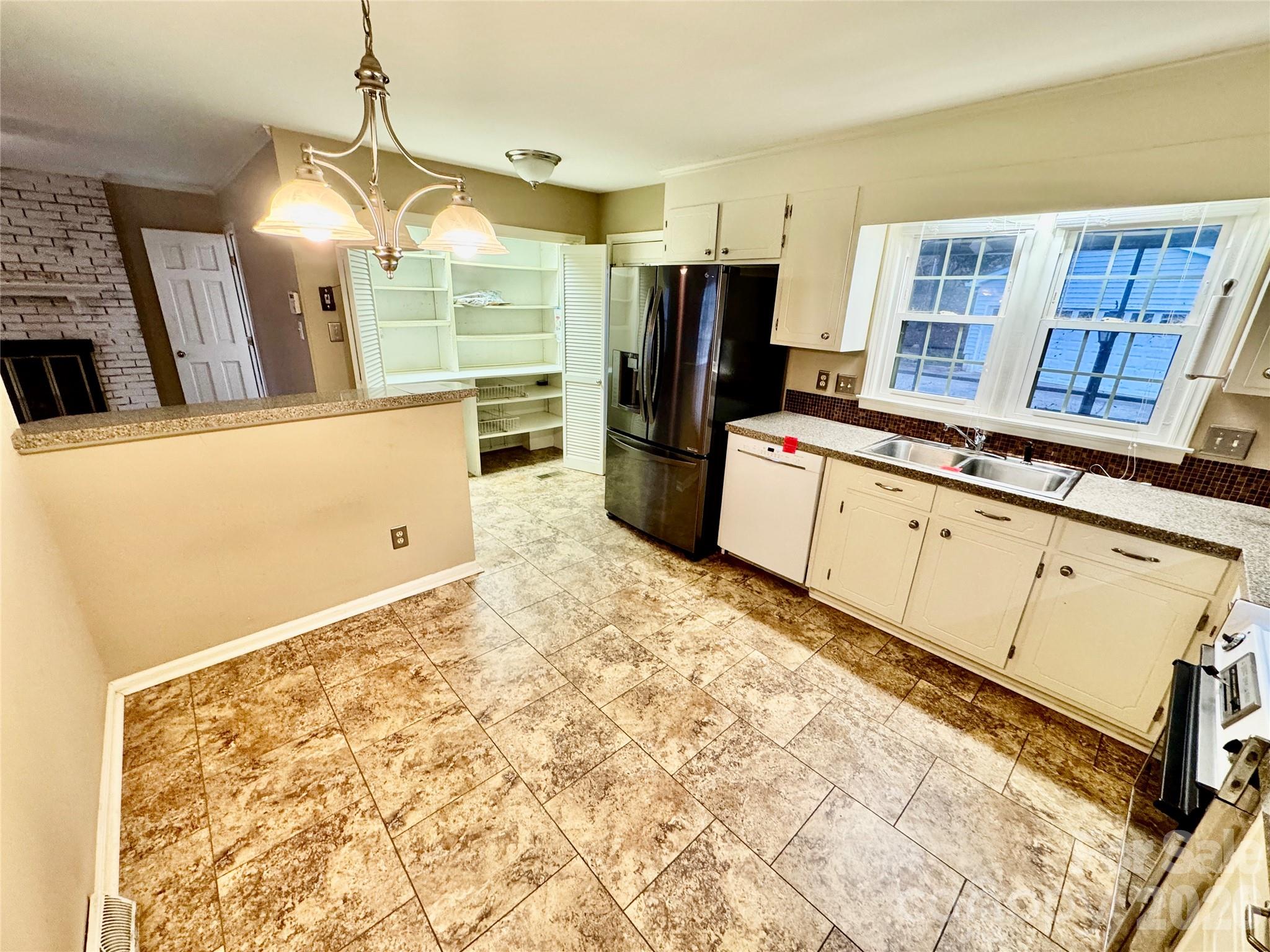 7817 Ritter Drive, Charlotte, NC - photo 11 of 30