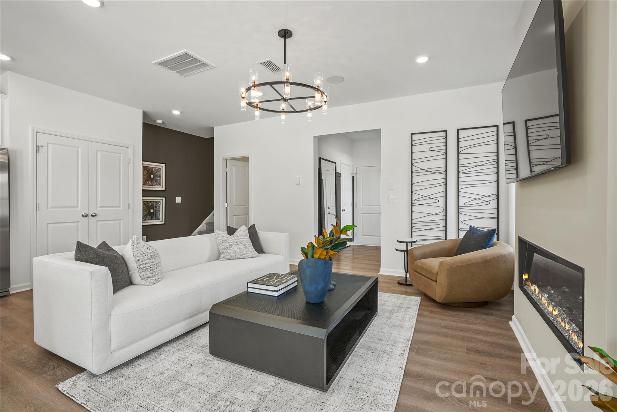 Photo 4 of 11904 Oak Street, Charlotte, NC