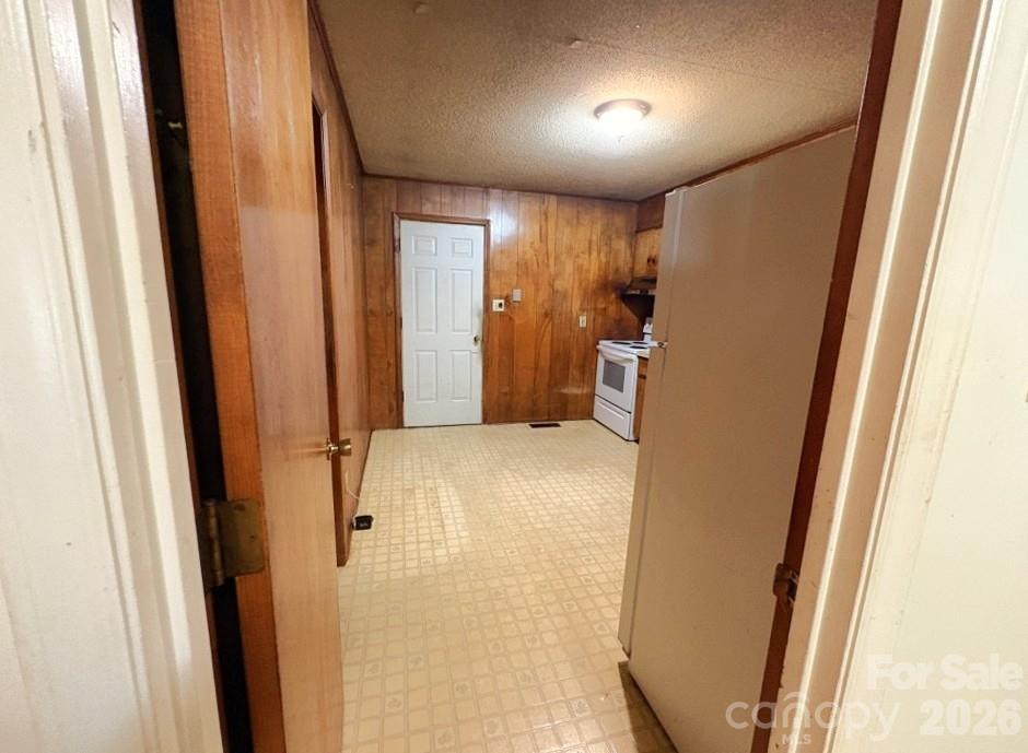 Photo 6 of 723 Kings Mountain Street, Clover, SC
