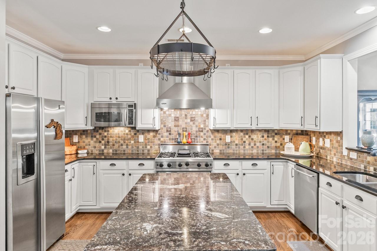 Photo 3 of 14509 Greenpoint Lane, Huntersville, NC